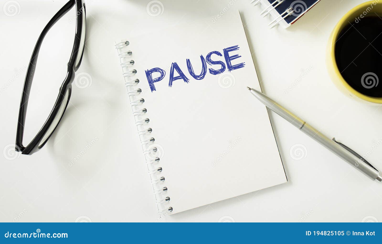 Pause Written on a Memo at the Office Stock Image - Image of takeaway ...