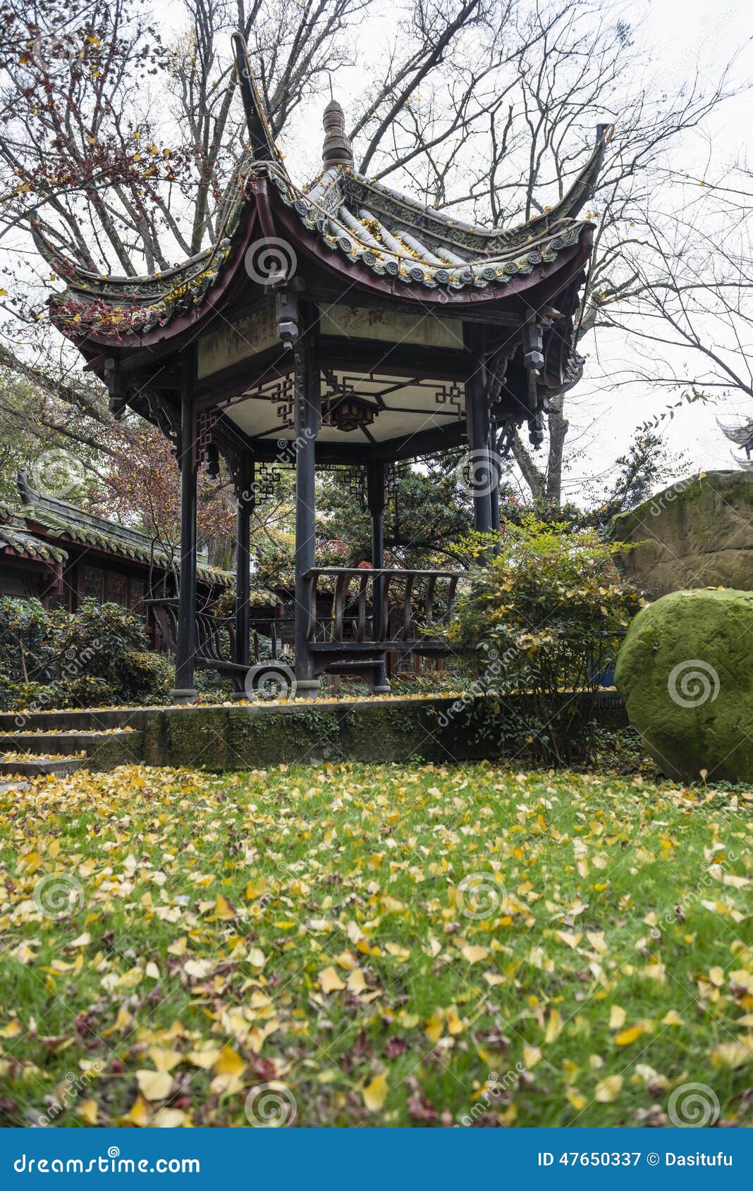 Pavilion autumn stock image. Image of china, traditional - 47650337