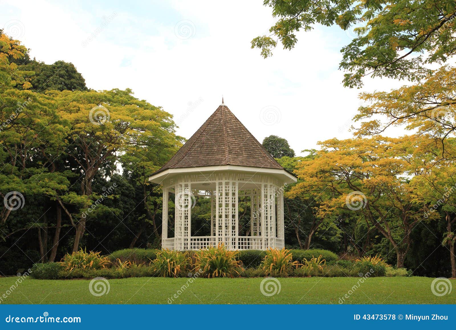 Pavilion at Singapore Botanic Gardens Stock Photo - Image of ...
