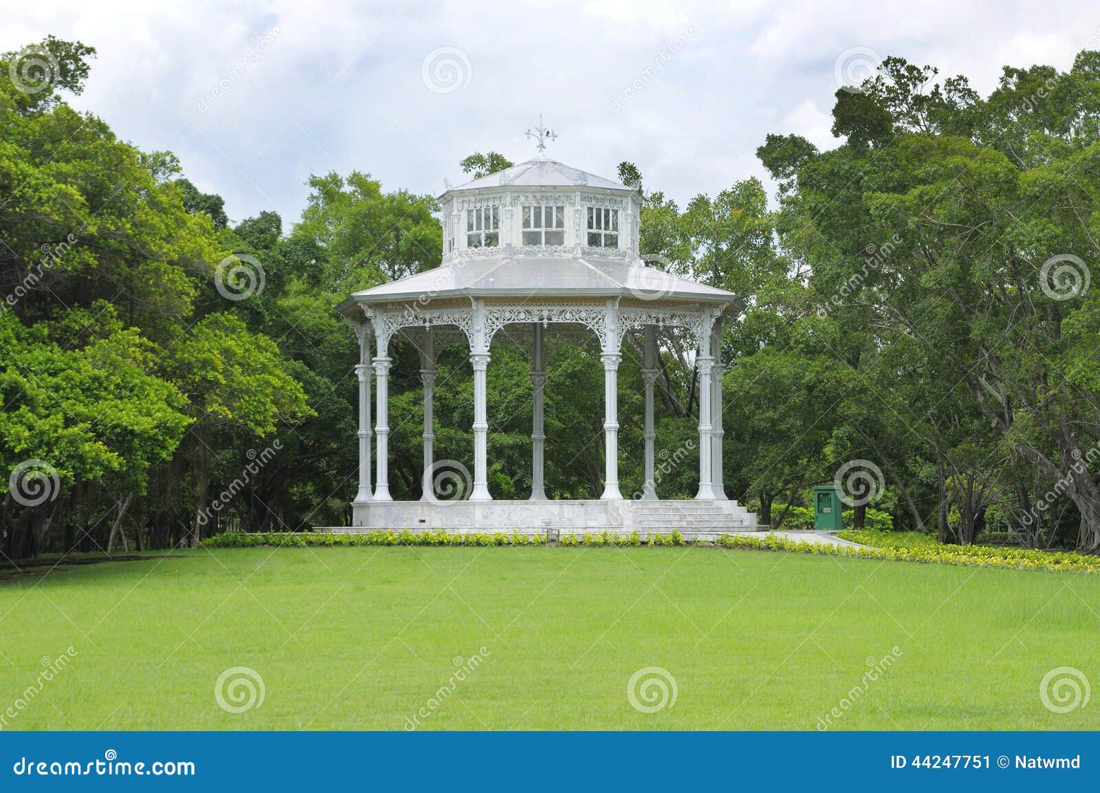 Pavillion in the park stock image. Image of morning, relaxation - 44247751