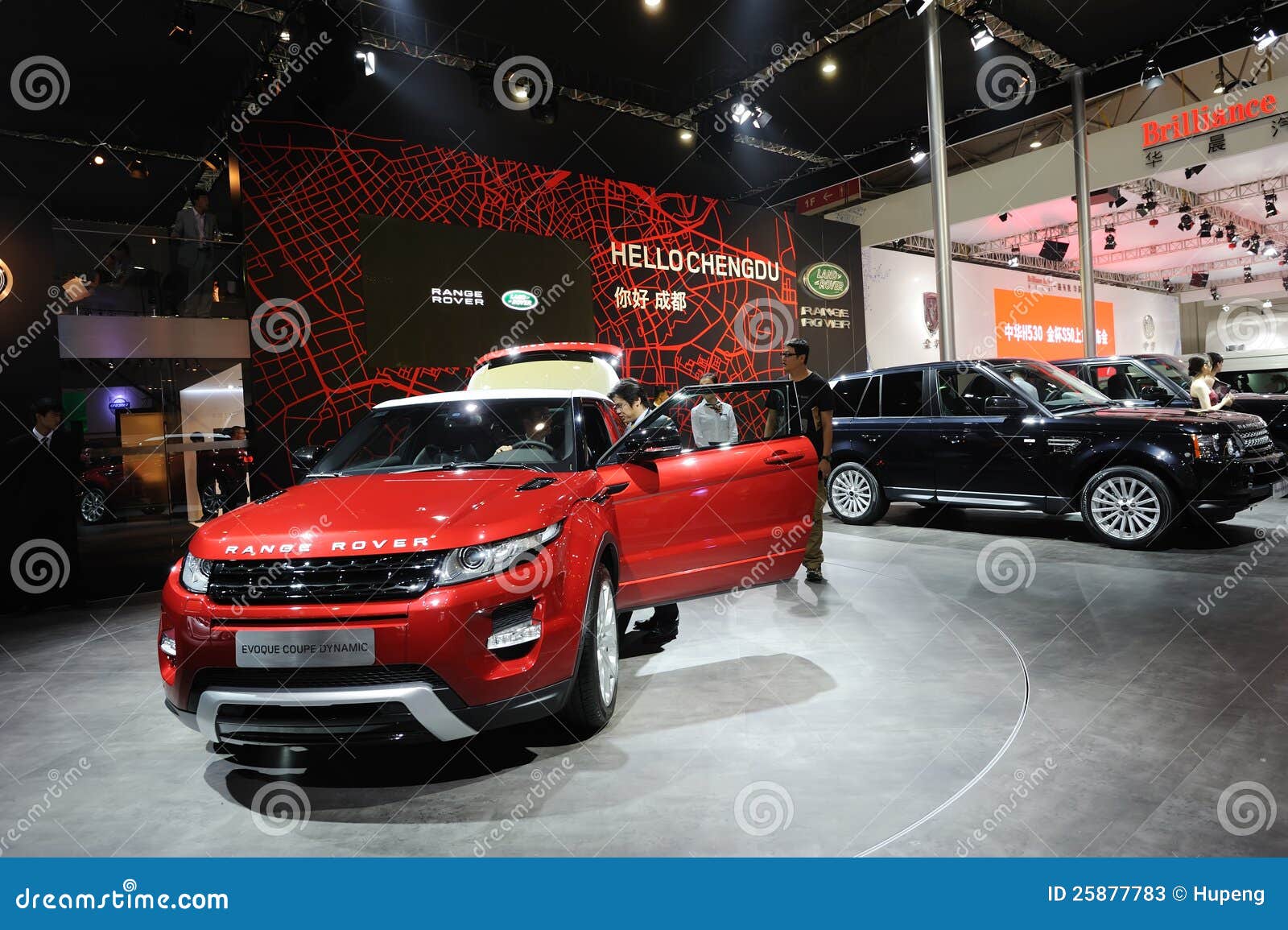 Pavillon de Land Rover photo stock éditorial. Image of cheval - 25877783