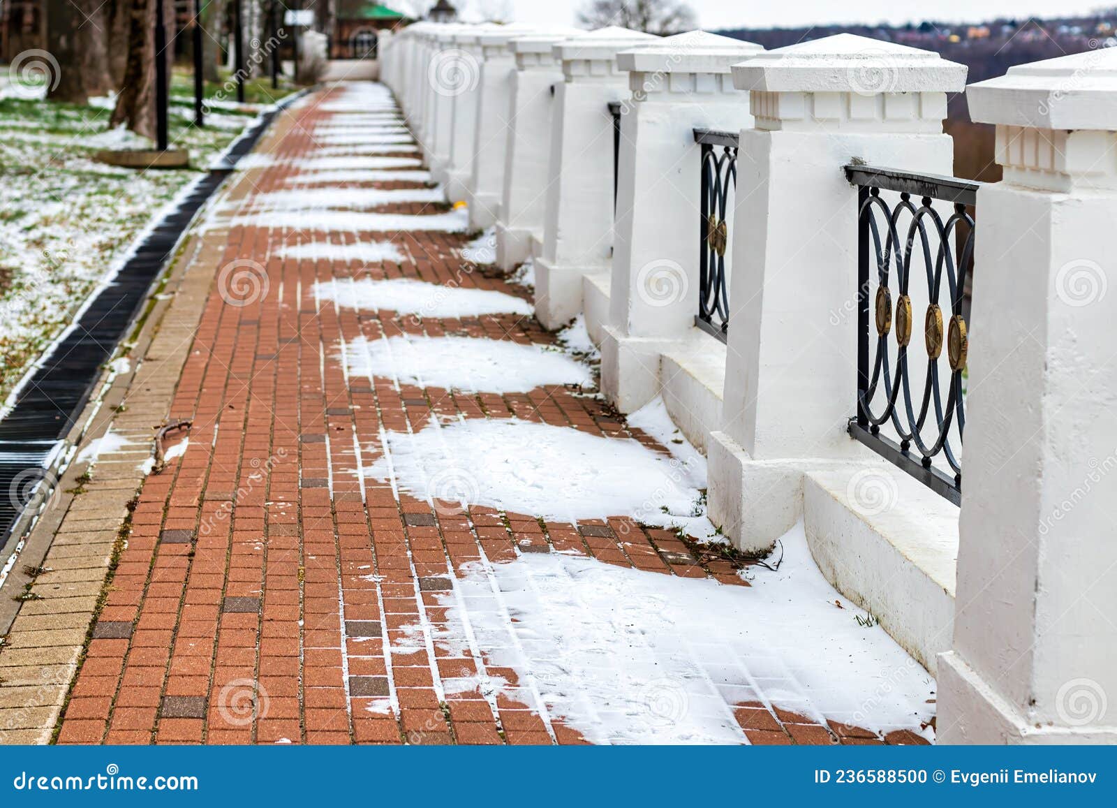 Paving Paths in the Park, Covered with the First Snow in Winter Stock ...