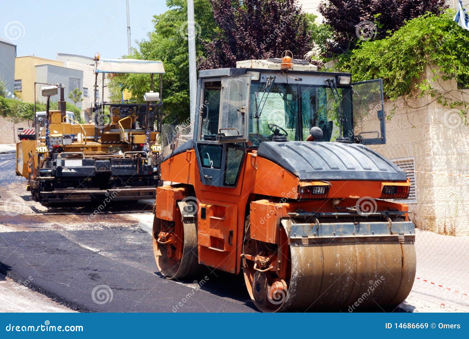 Paving work stock image. Image of asphalt, operate, flatten - 14686669