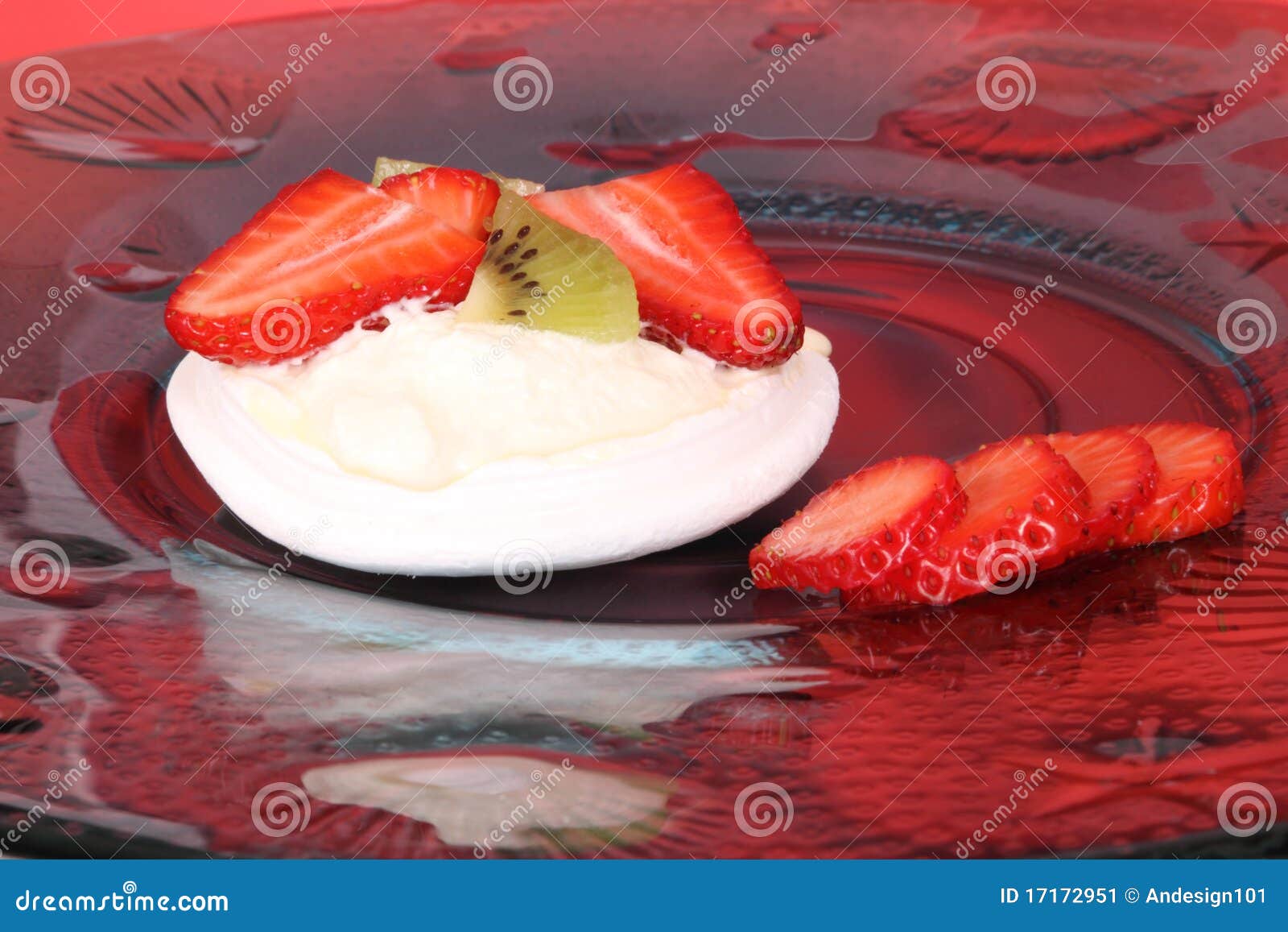 Pavlova Meringue stock image. Image of crunch, culinary - 17172951