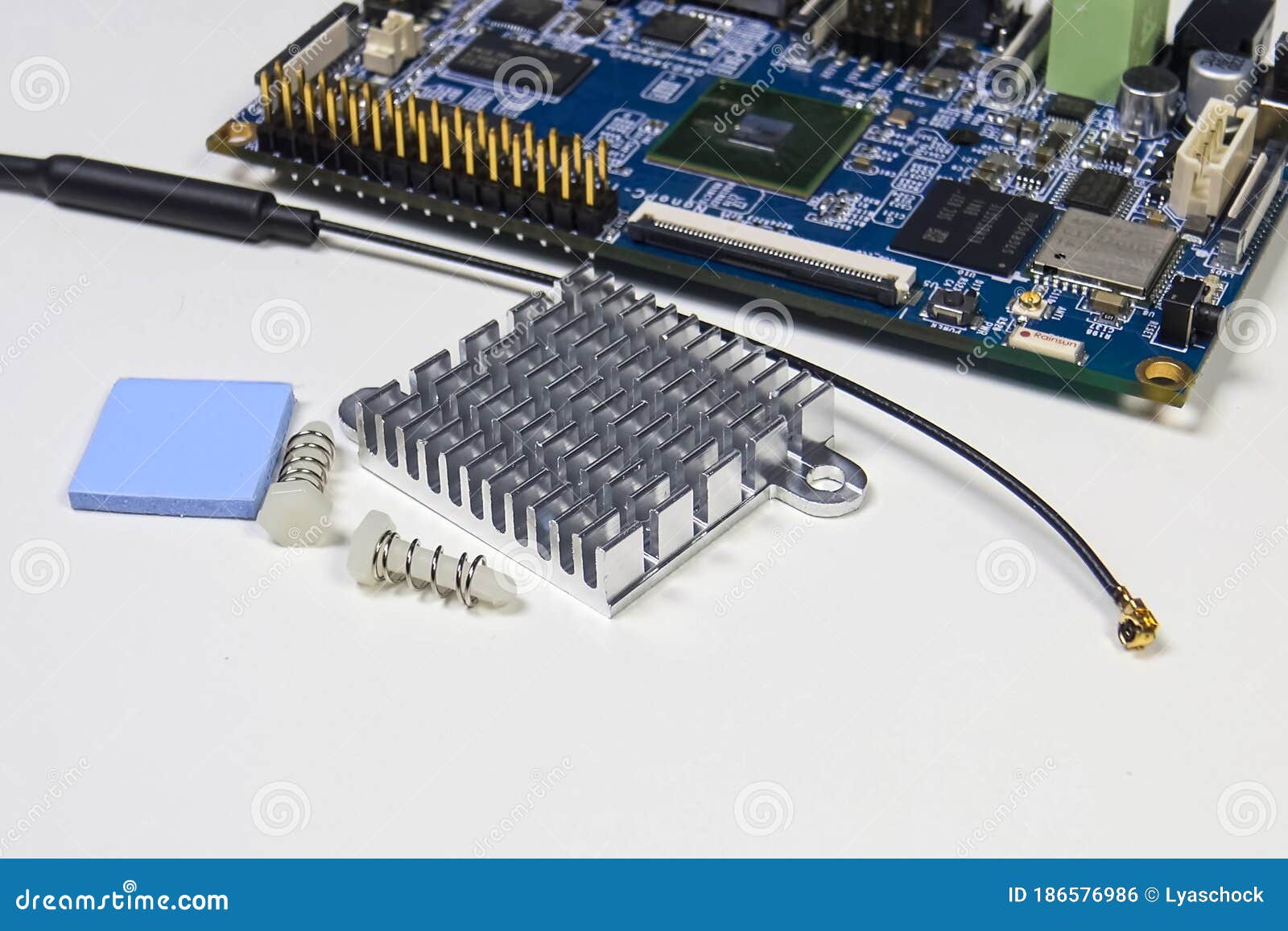 Pay Mini Computer with a Processor and Interface Connectors. Min Stock ...