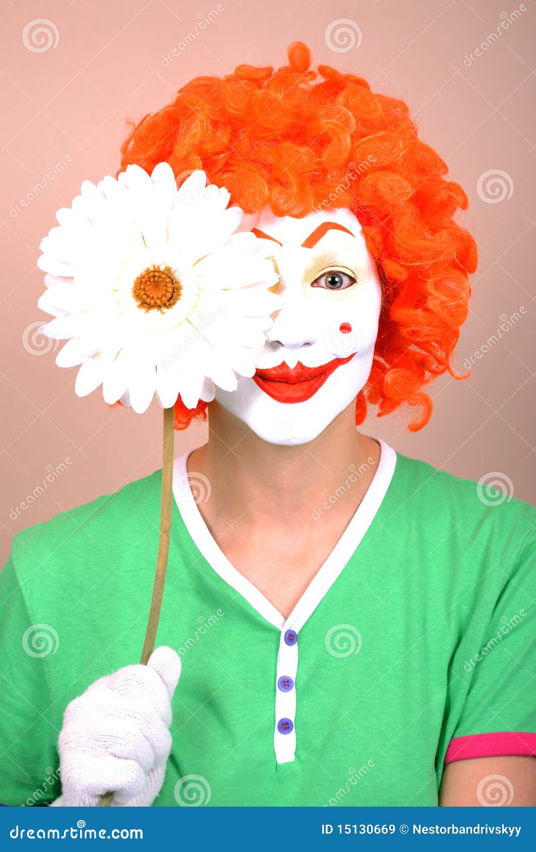 Payaso con la flor imagen de archivo. Imagen de grande - 15130669