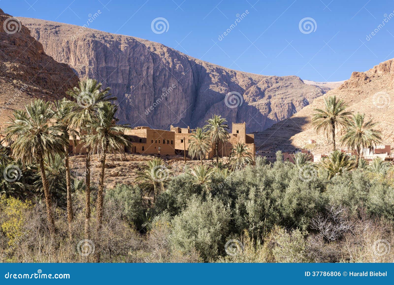 Paysage Au Maroc, Afrique Du Nord Photo stock - Image du panorama, brun ...