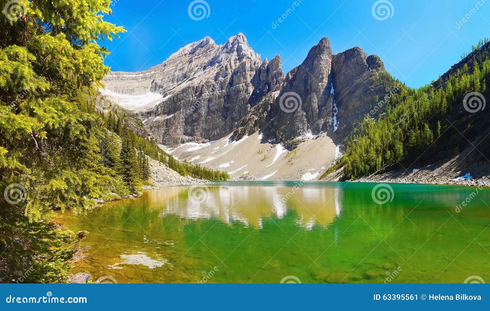 Paysage Des Rocheuses De Canadien De Lac Image stock - Image du paysage ...