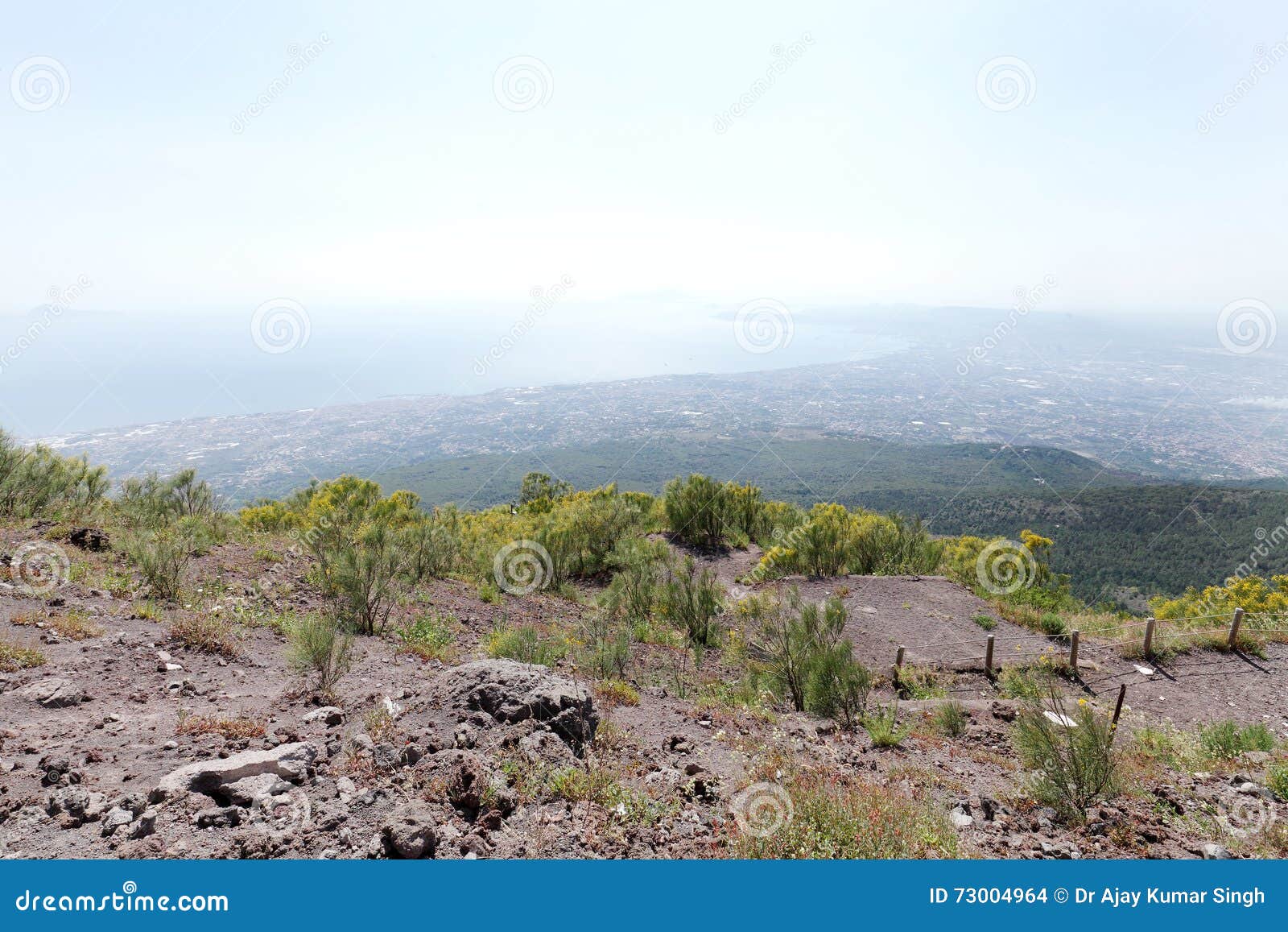 Paysage du mont Vésuve photo stock. Image du lave, saleté - 73004964