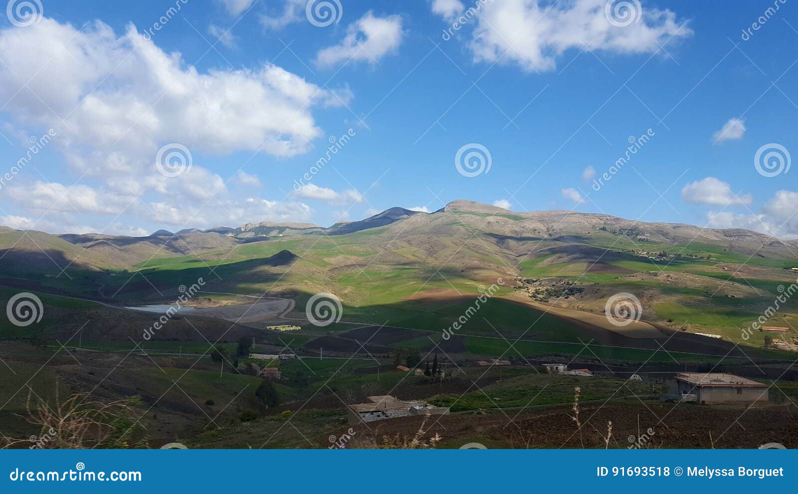 Paysage naturel d'Algérie photo stock. Image du pâturage - 91693518