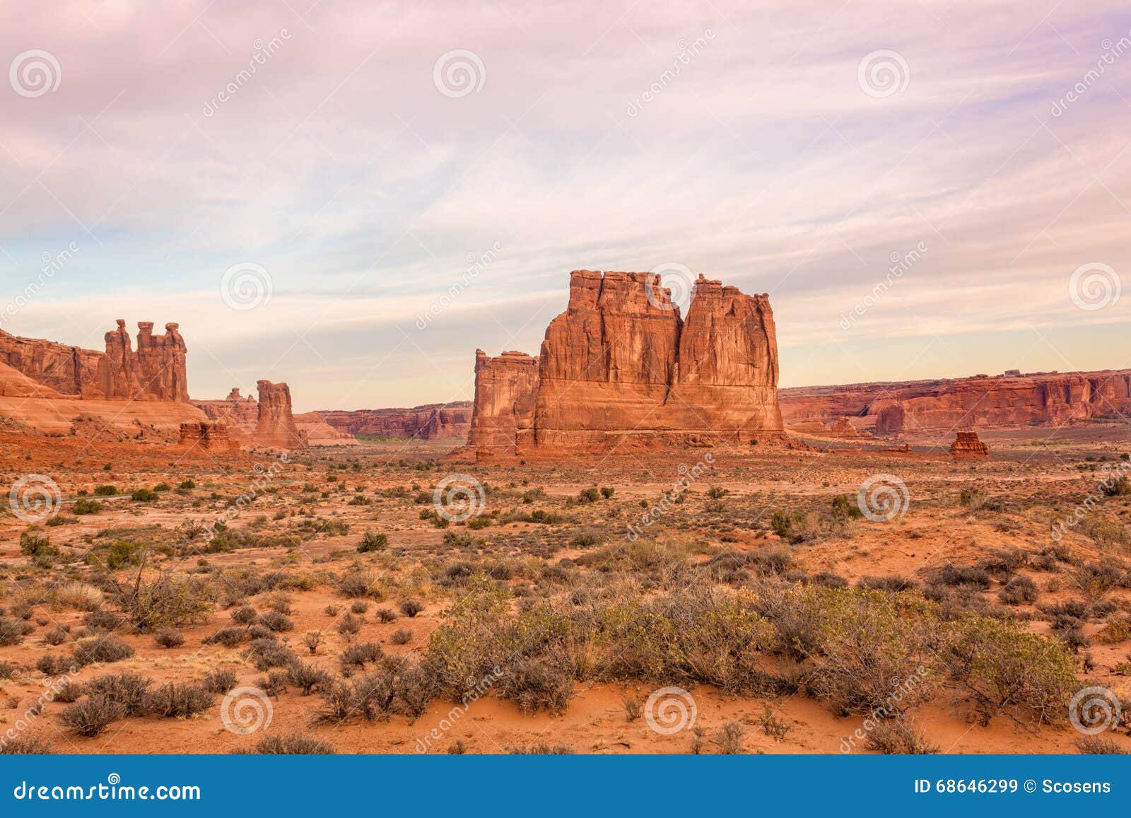 Paysage Rouge De Roche De L'Utah Image stock - Image du horizontal ...