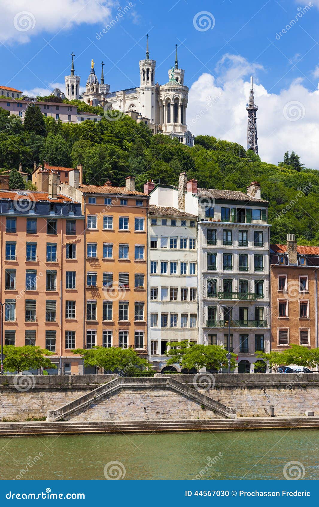 Paysage Urbain De Lyon De Fleuve De Saone Photo stock - Image du ...