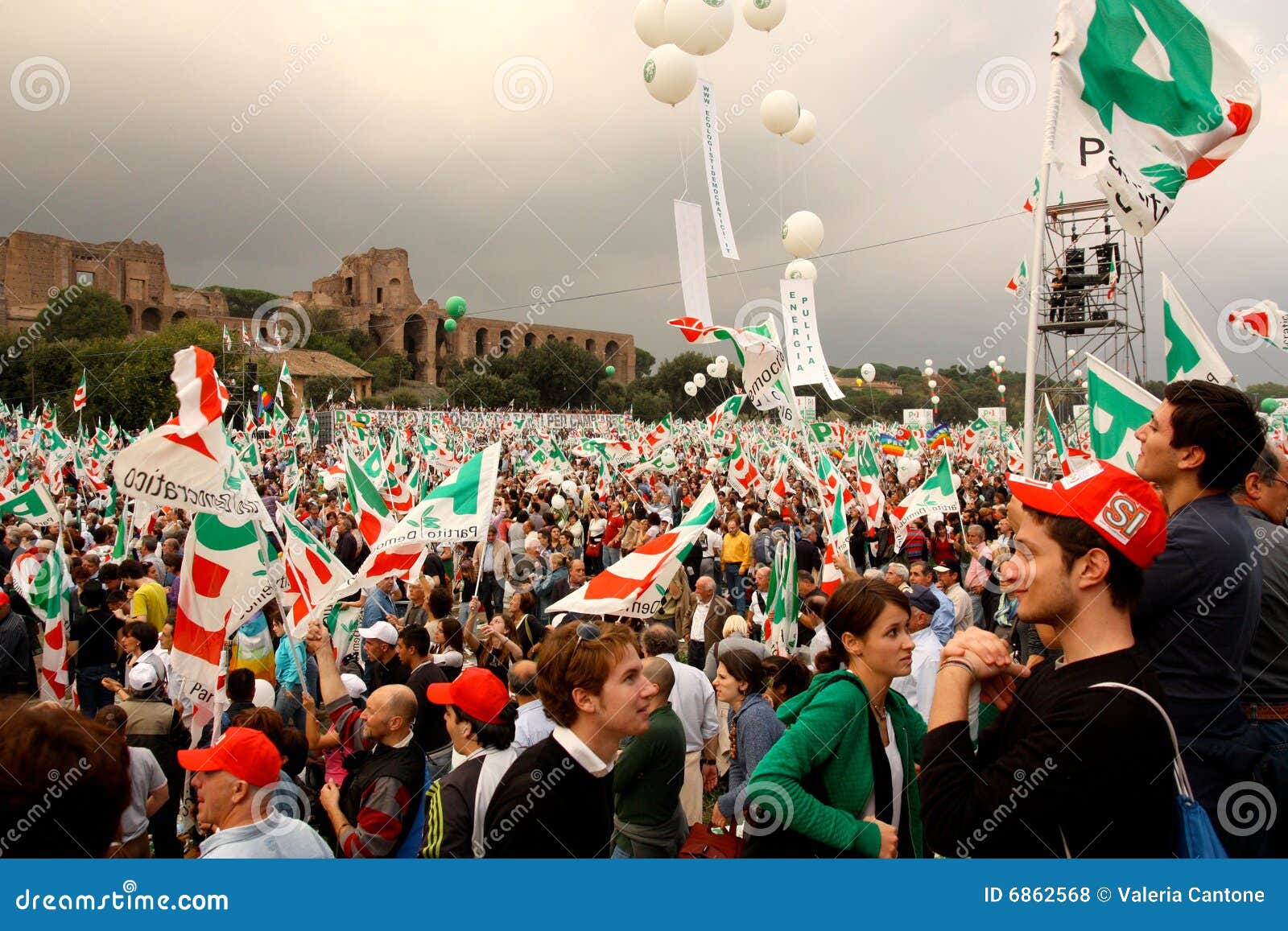 PD (Democratic Party) Rally in Rome Editorial Stock Photo - Image of ...