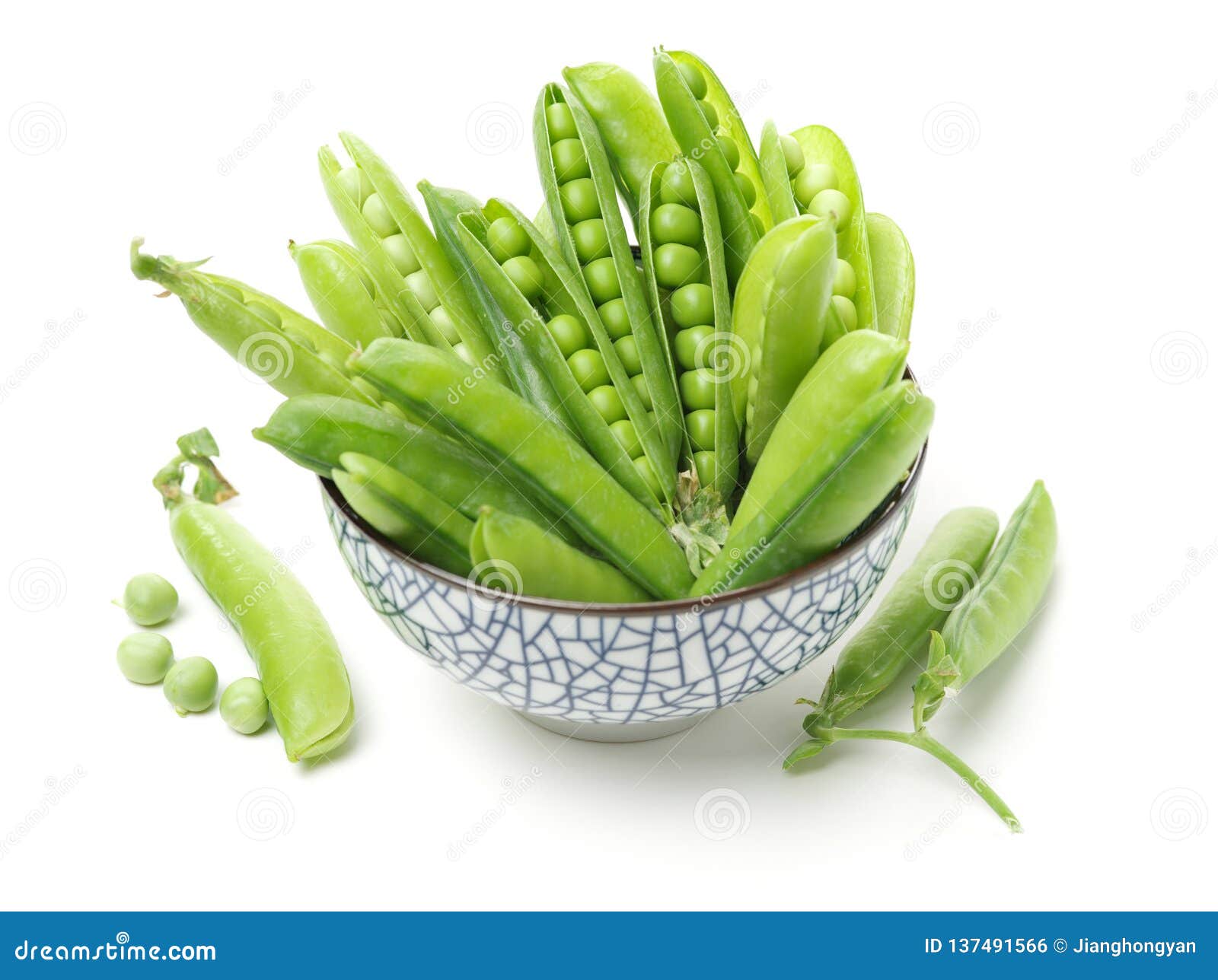 Pea pods stock photo. Image of maturity, fresh, bowl - 137491566