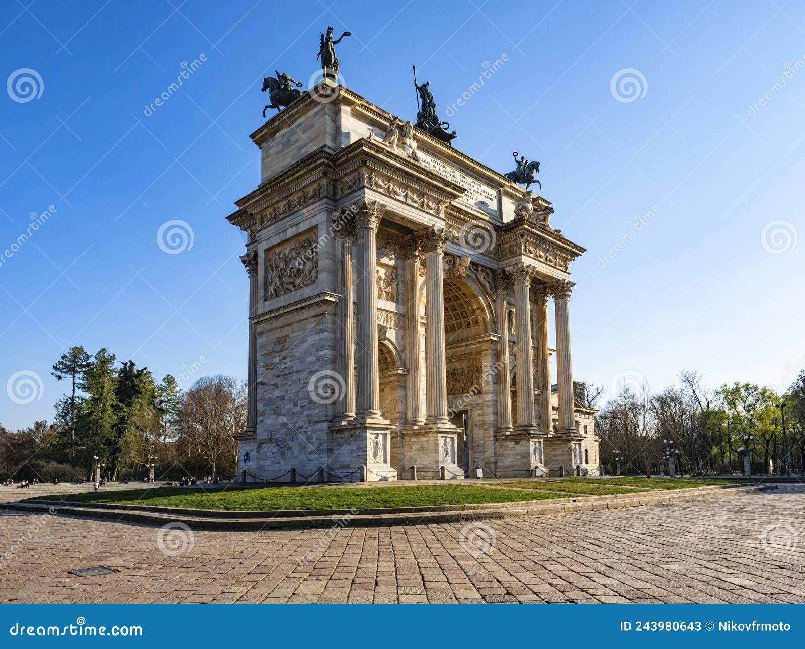 The peace arch of Milan stock image. Image of gate, ancient - 243980643
