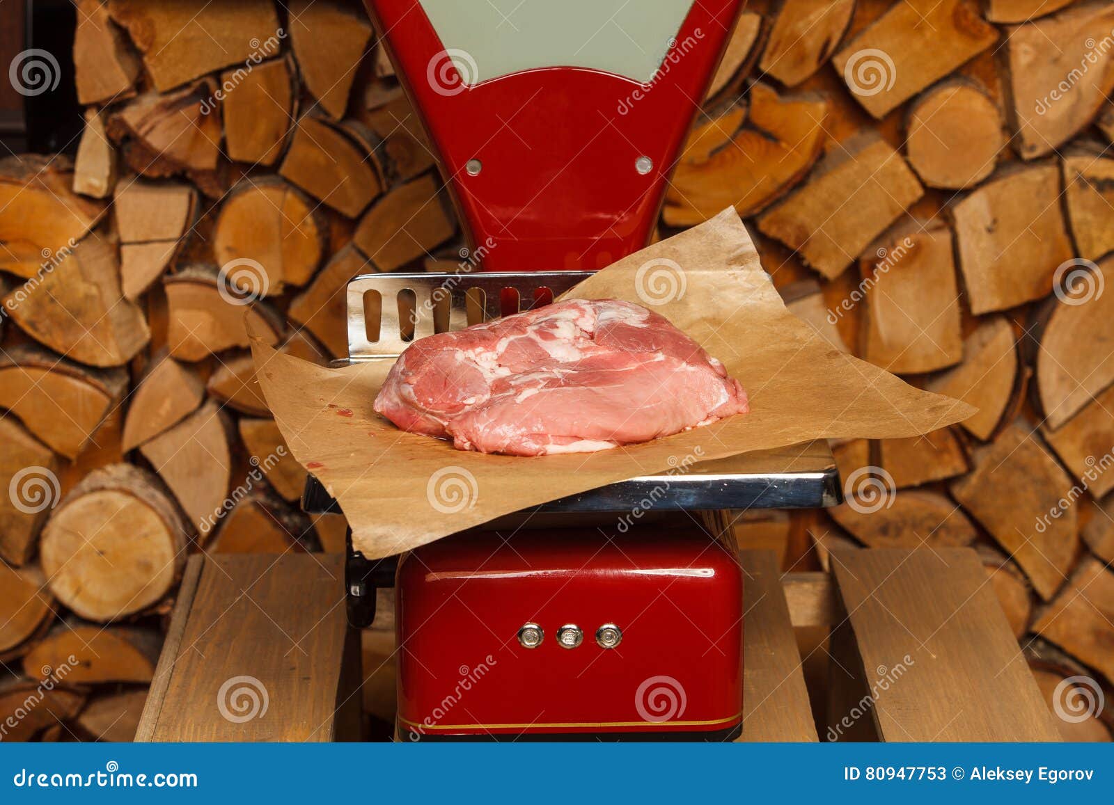 Peace of Meat on Red Scales Stock Image - Image of pepperoni, novegan ...