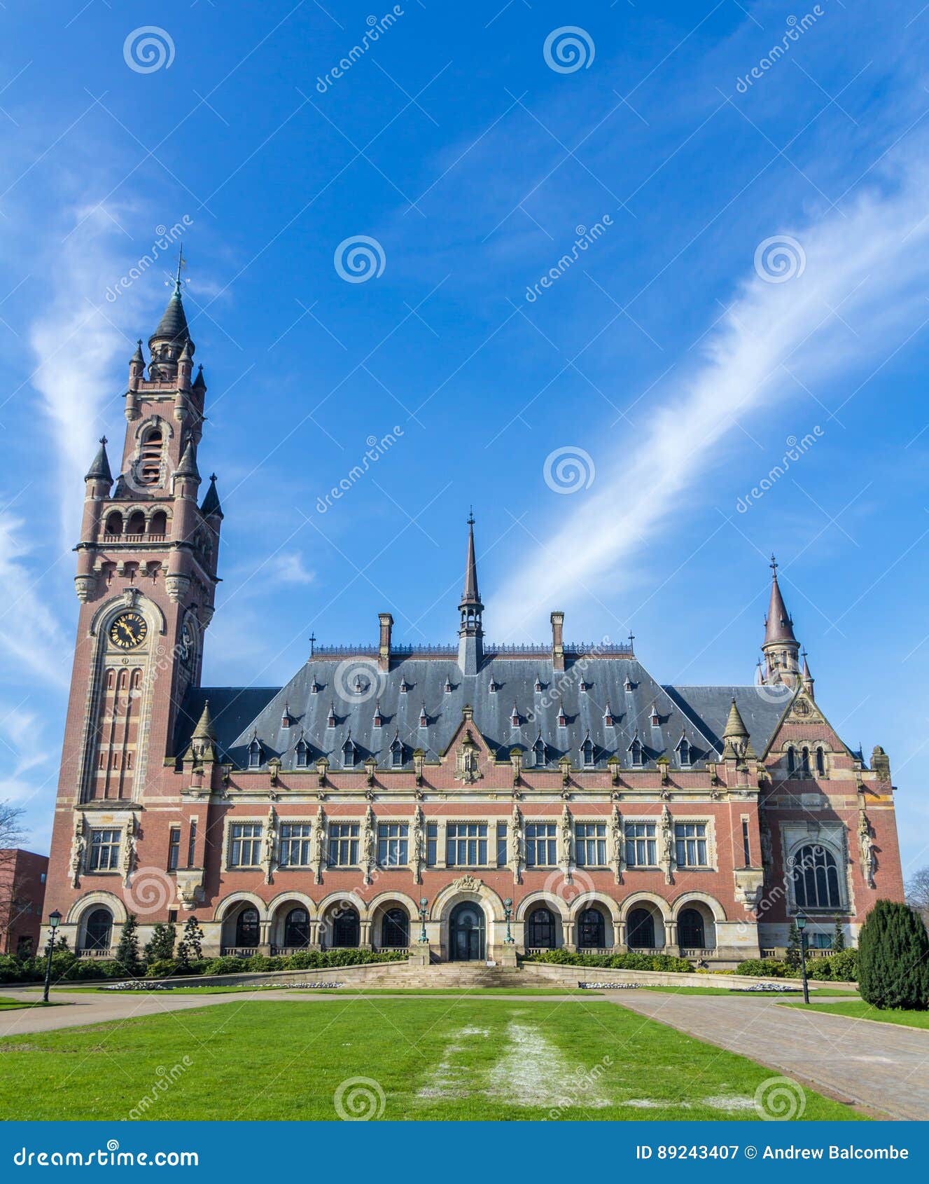 Peace Palace in the Hague editorial photography. Image of ...