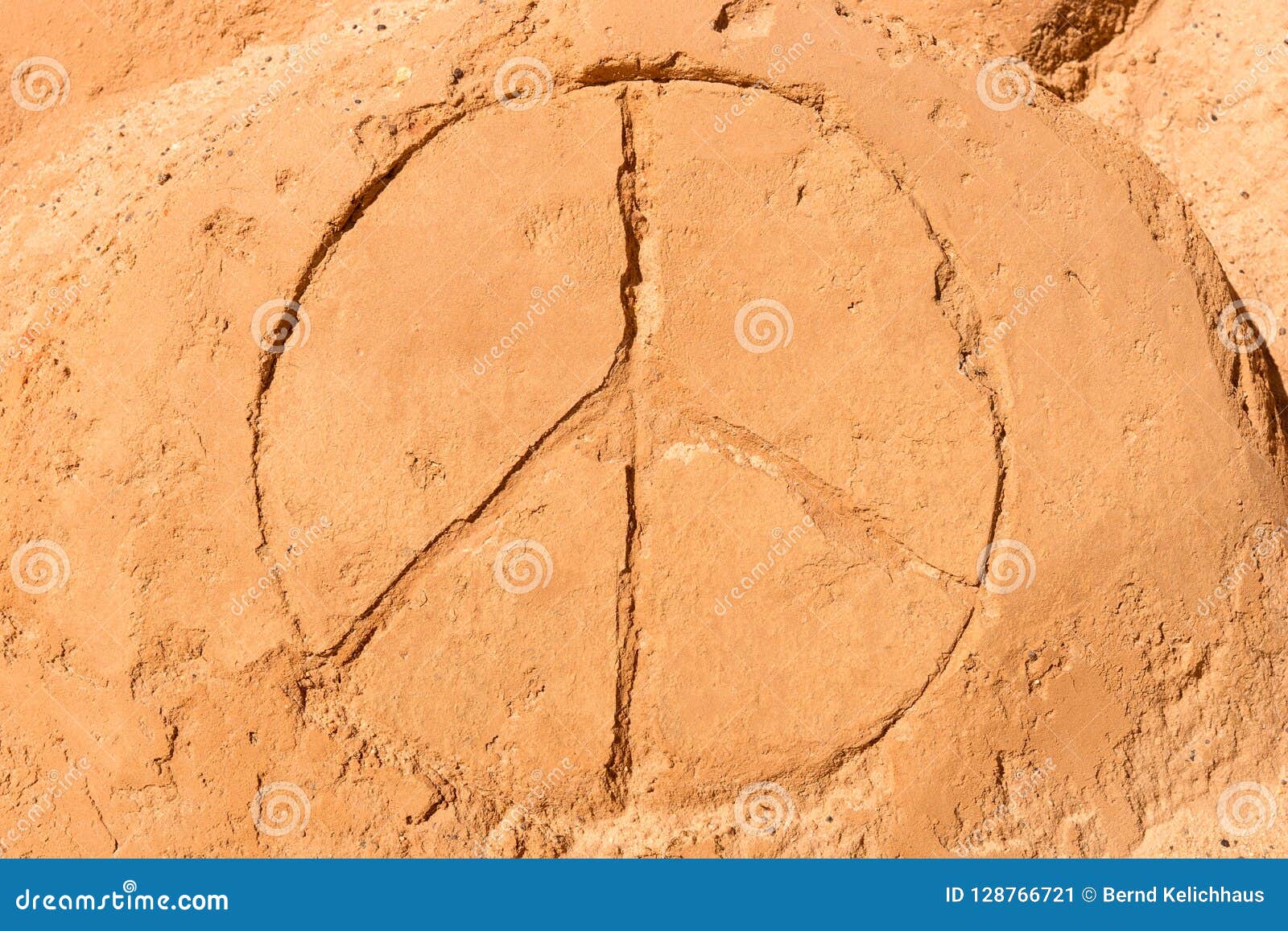 Peace Symbol Drawn in the Sand Stock Image - Image of structure, idea ...