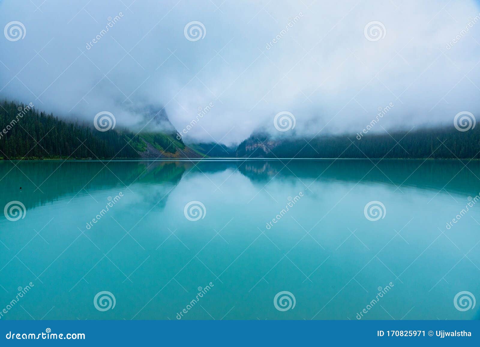 Peaceful Calm Lake Louise, Banff, Canada Stock Image - Image of ...