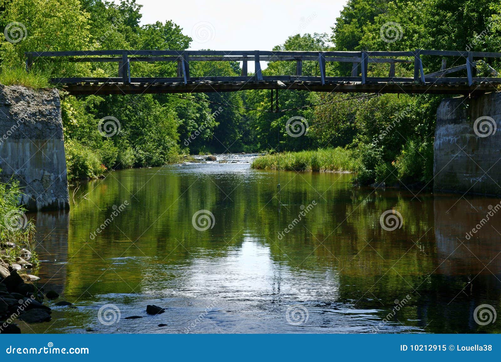 Peaceful setting stock image. Image of base, view, serene - 10212915