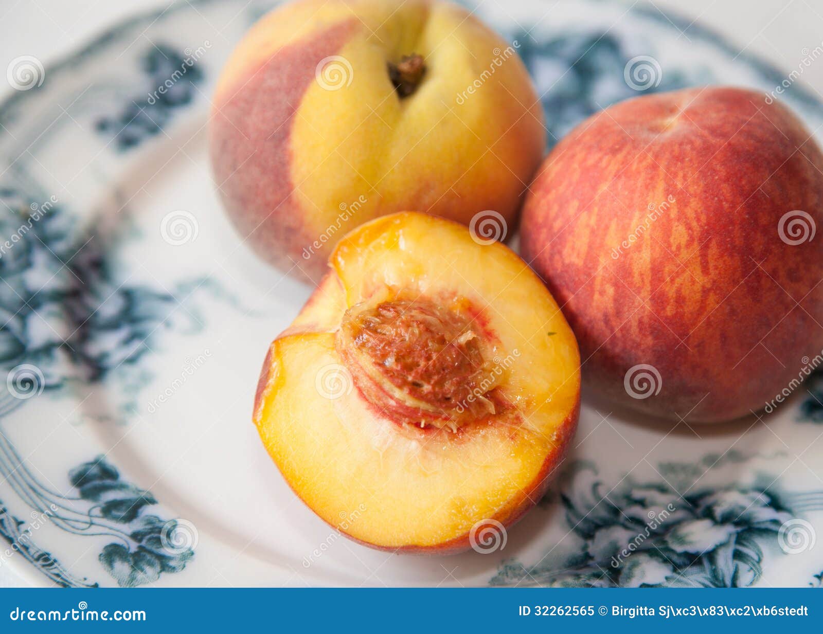 Peach on Antique Blue Plate. Stock Image - Image of vegetable, plant ...
