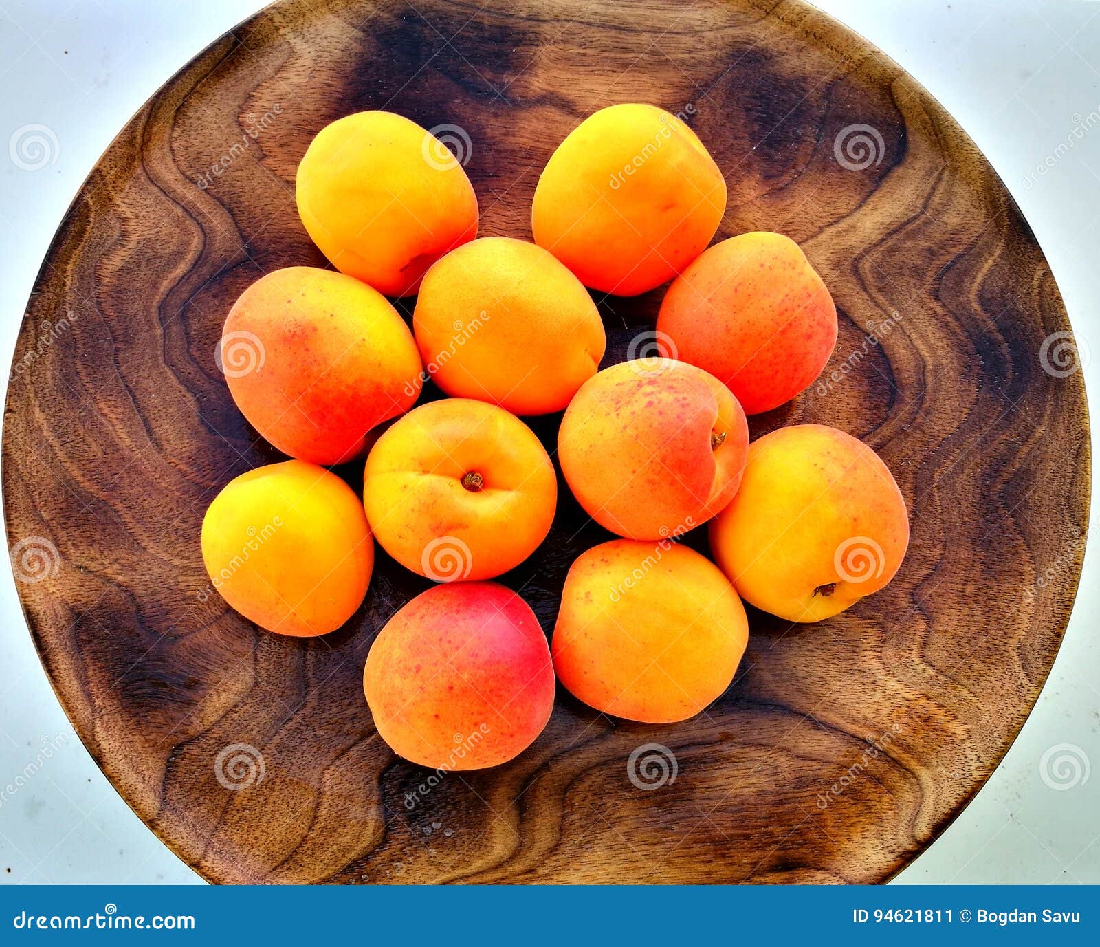 Peach Plate,fresh and Delicious Stock Image - Image of platedelicious ...