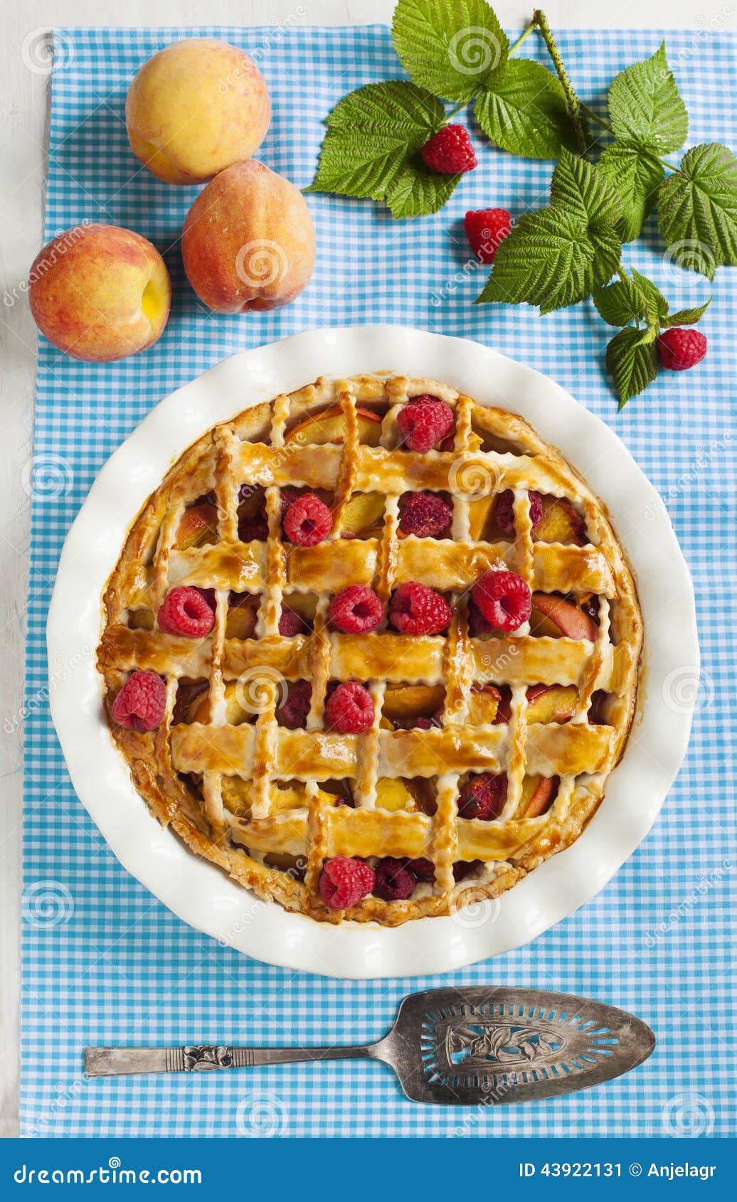 Peach and raspberry pie stock image. Image of pastry - 43922131