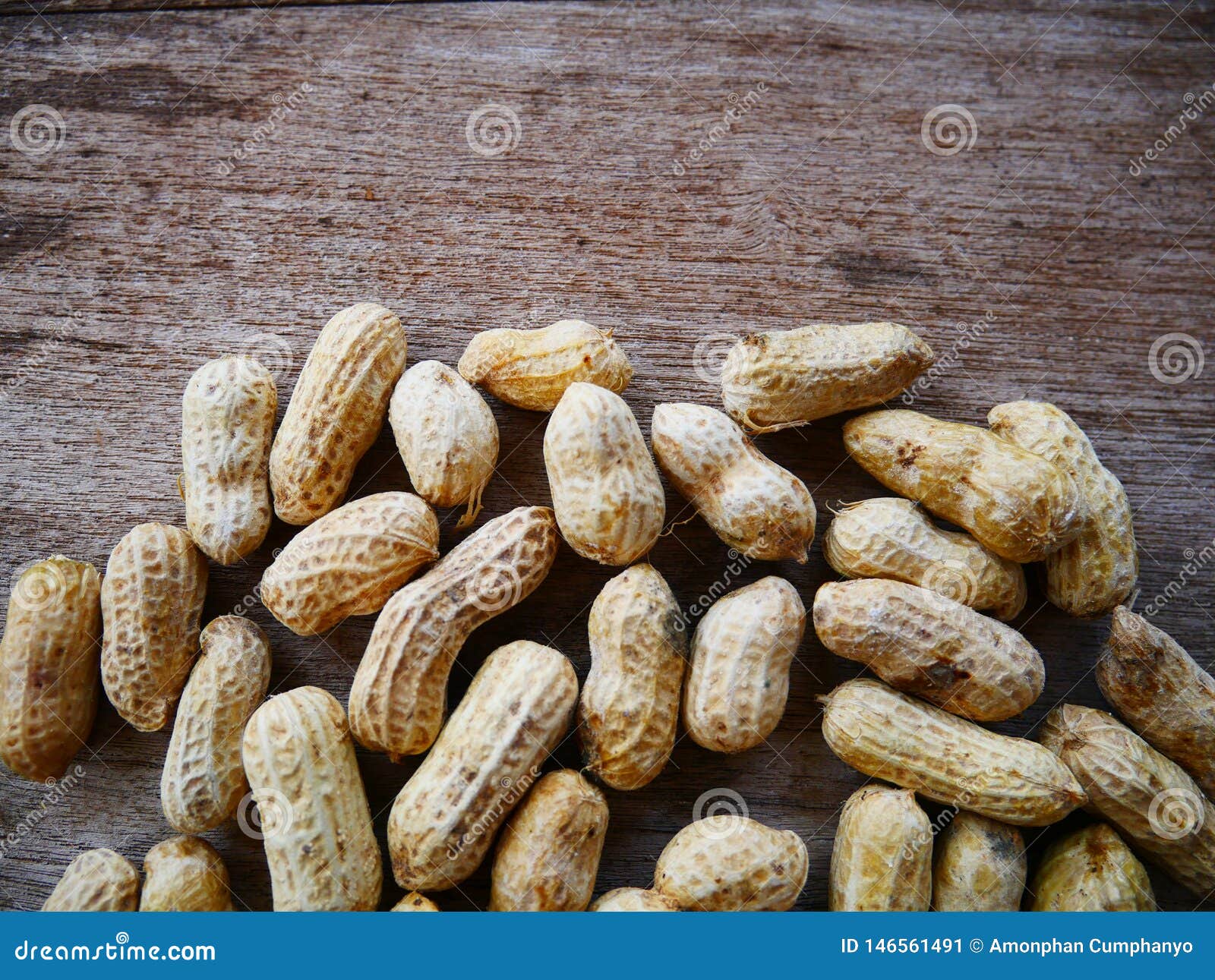 Peanut Open Shell on Group of Peanuts Close Shell Stock Image - Image ...