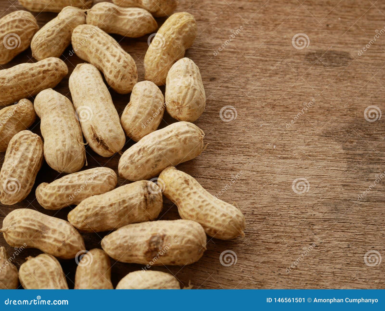 Peanut Open Shell on Group of Peanuts Close Shell Stock Image - Image ...