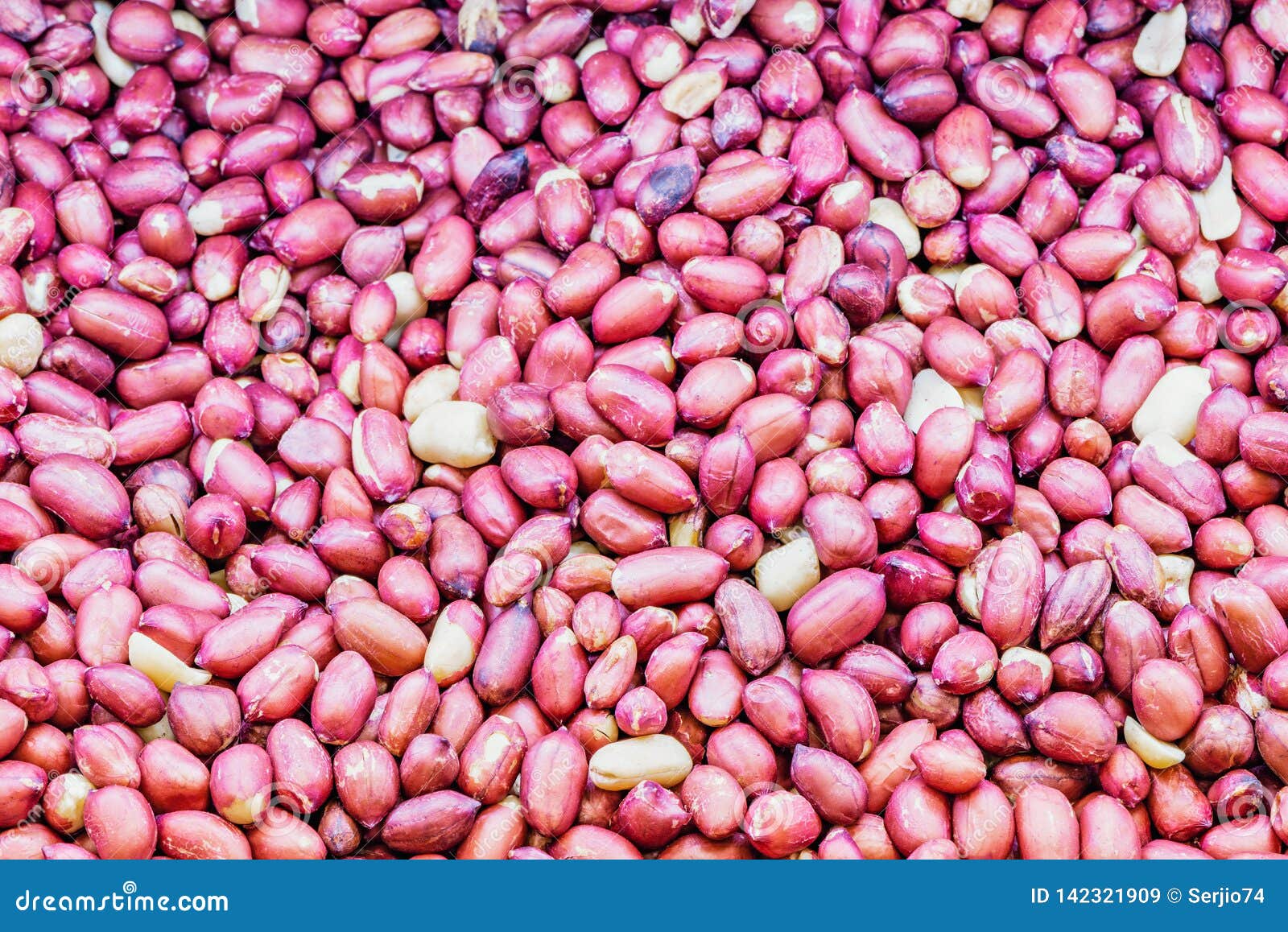 Peanuts in the box. stock image. Image of health, group - 142321909