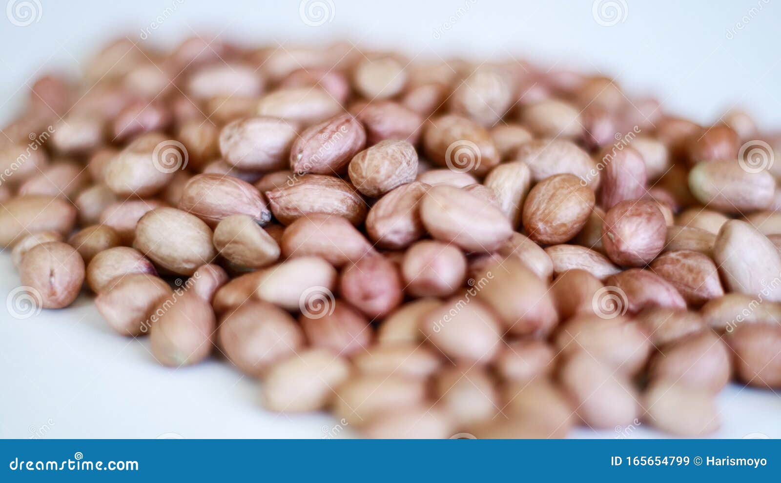 Peanuts or groundnut stock image. Image of snack, kacang - 165654799
