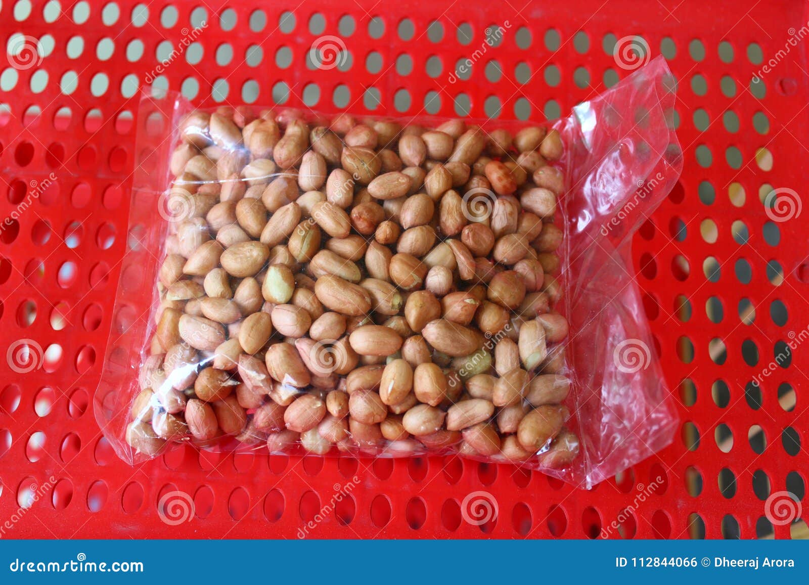 Peanuts Packet Stock Photos - Download 72 Royalty Free Photos