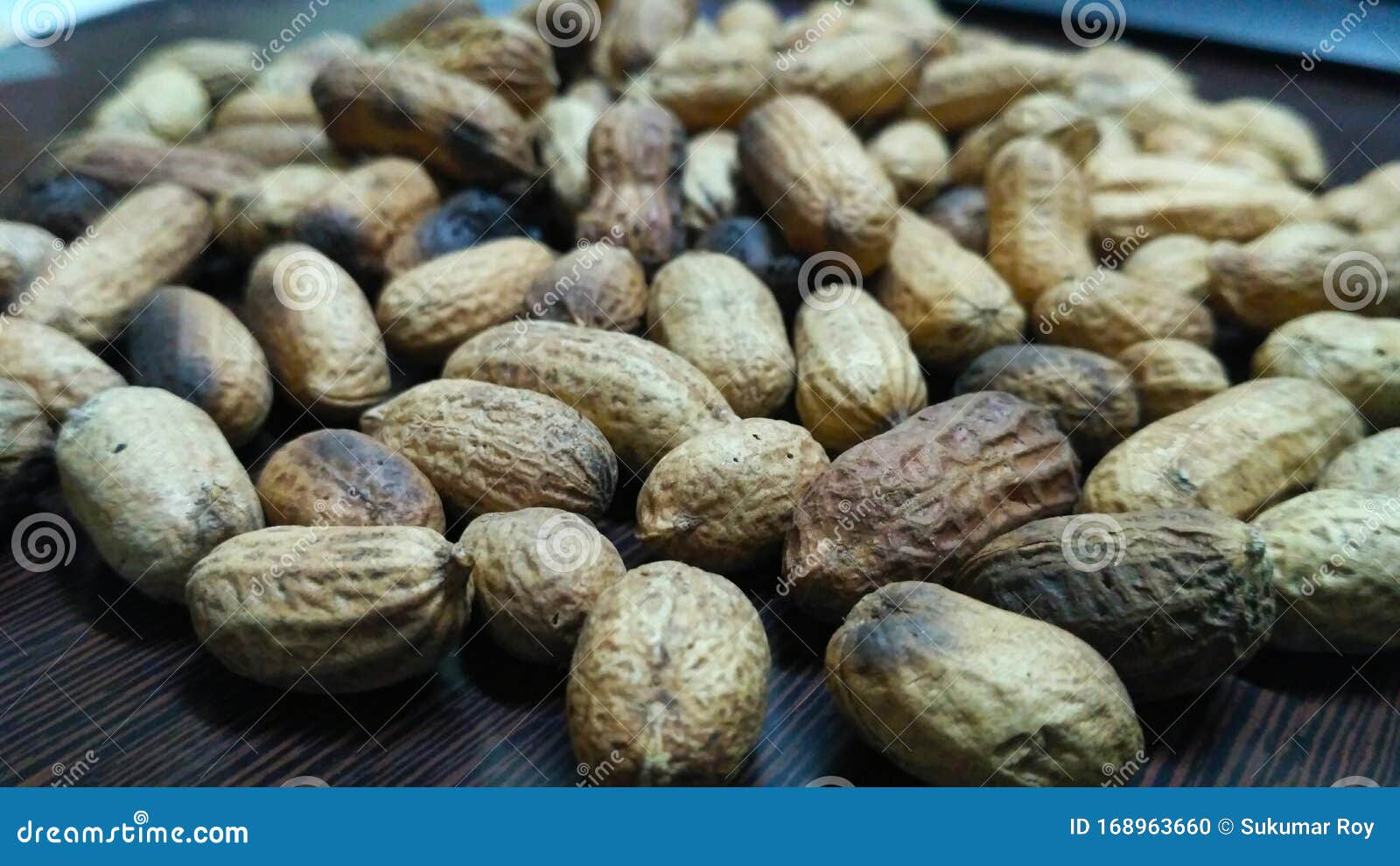 Peanuts in Shell Scattered in Table Stock Photo - Image of studio ...