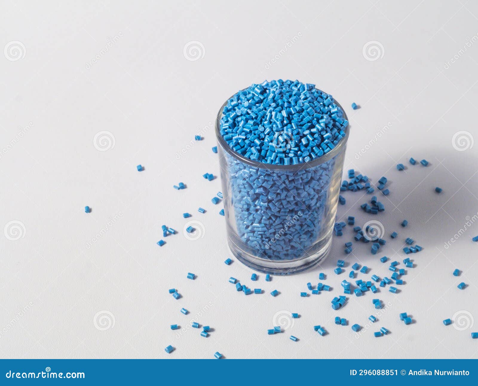 Pearl Blue Masterbatch Granule in Shot Stock Image - Image of design ...