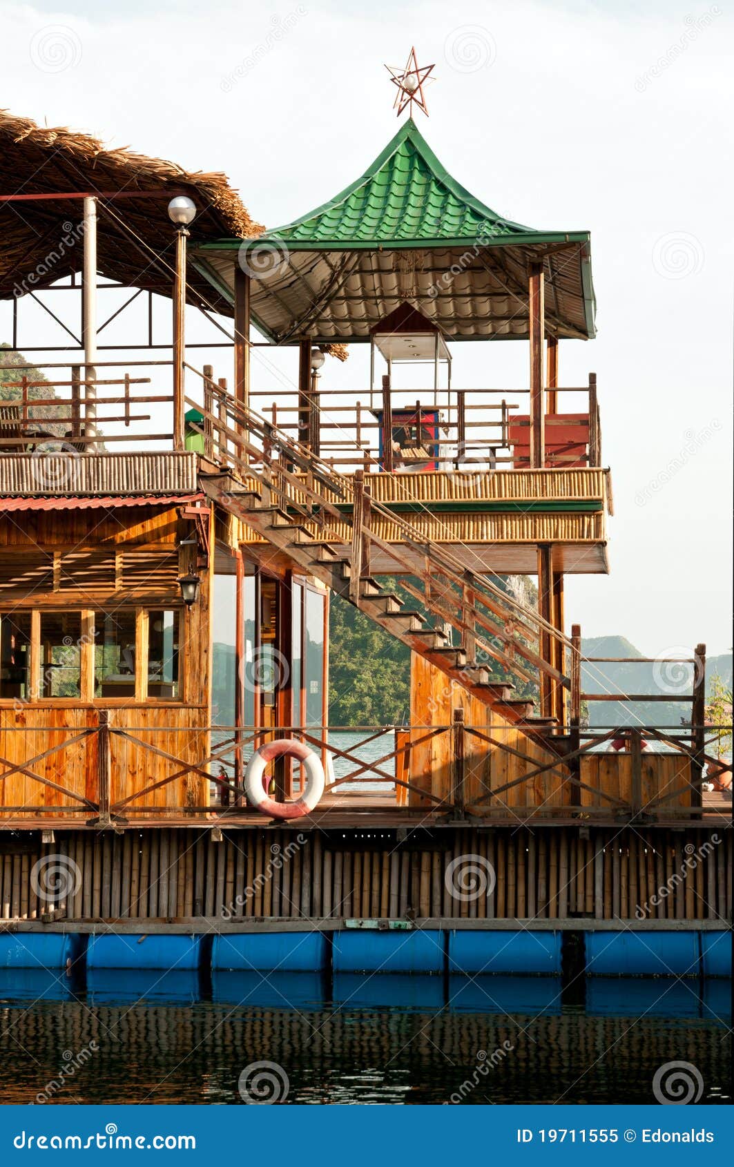Pearl Factory, Ha Long Bay editorial image. Image of oriental - 19711555