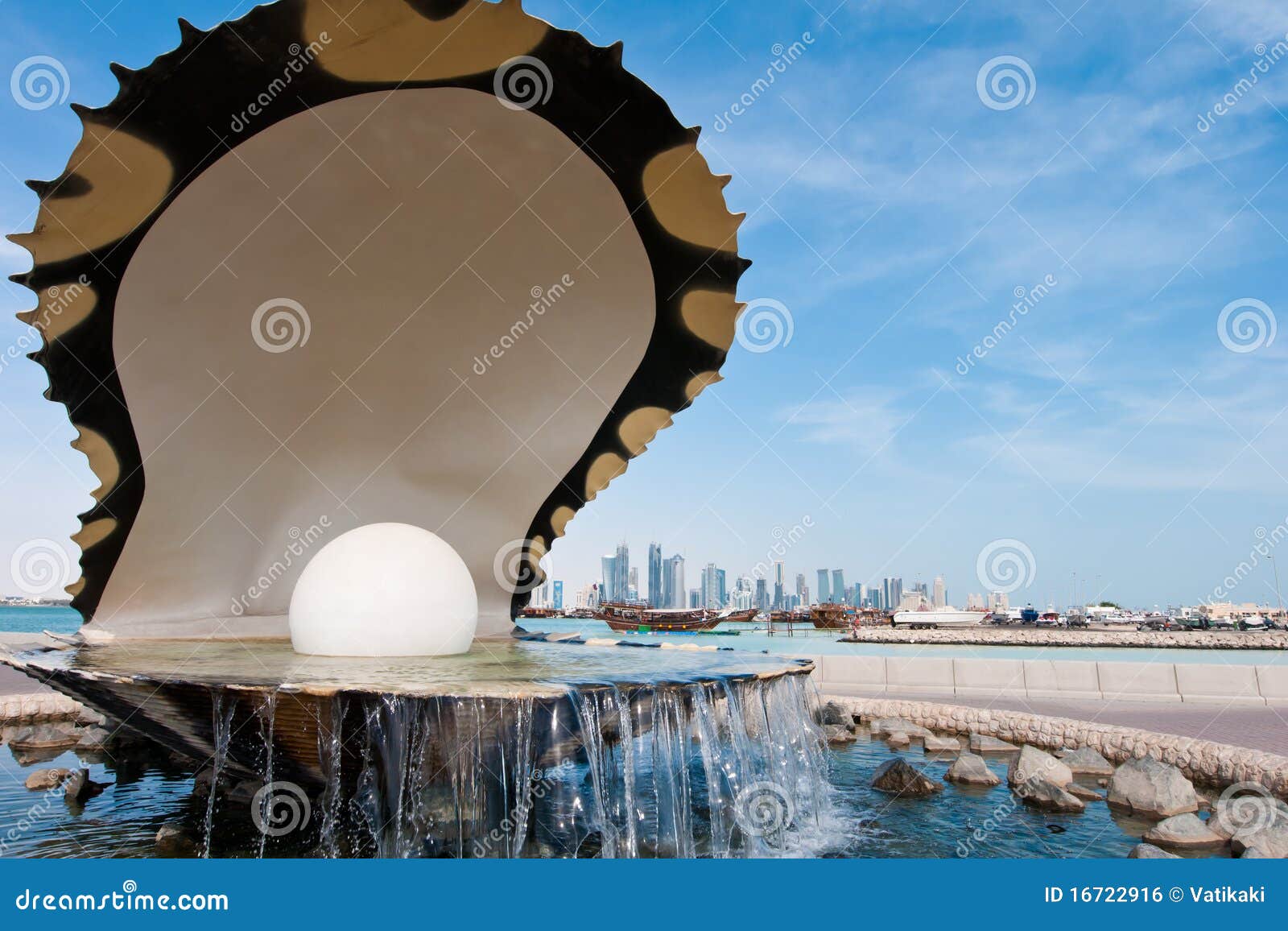 The Pearl Landmark On The Doha Corniche Royalty Free Stock Image ...