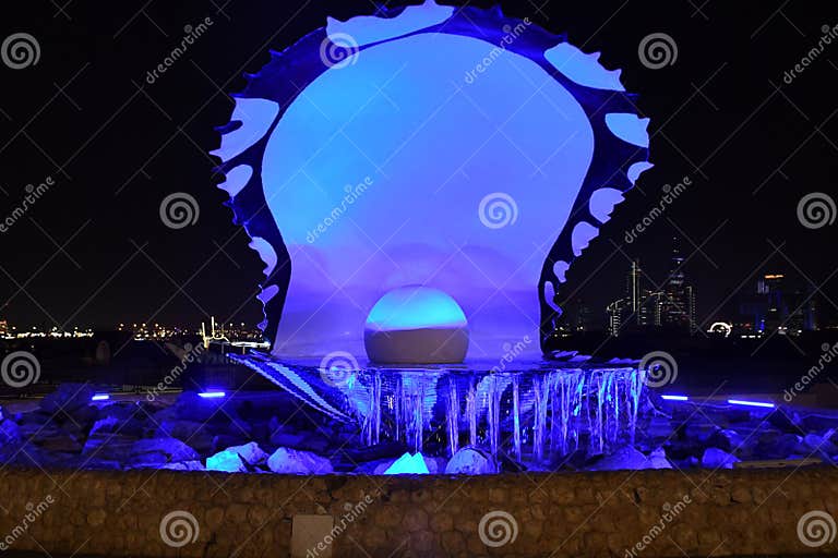 The Pearl Monument in Doha, Qatar Editorial Image - Image of historic ...