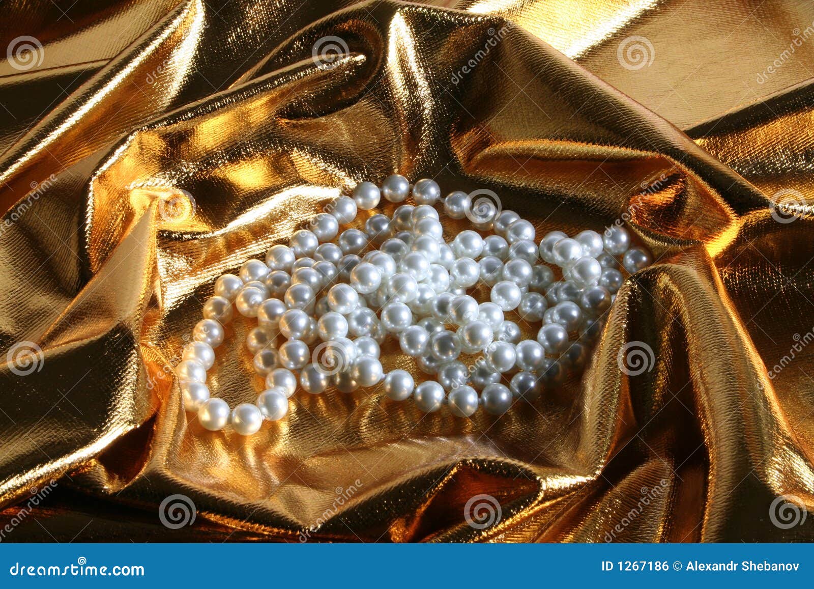 Pearls stock photo. Image of elegance, jewellery, gift - 1267186