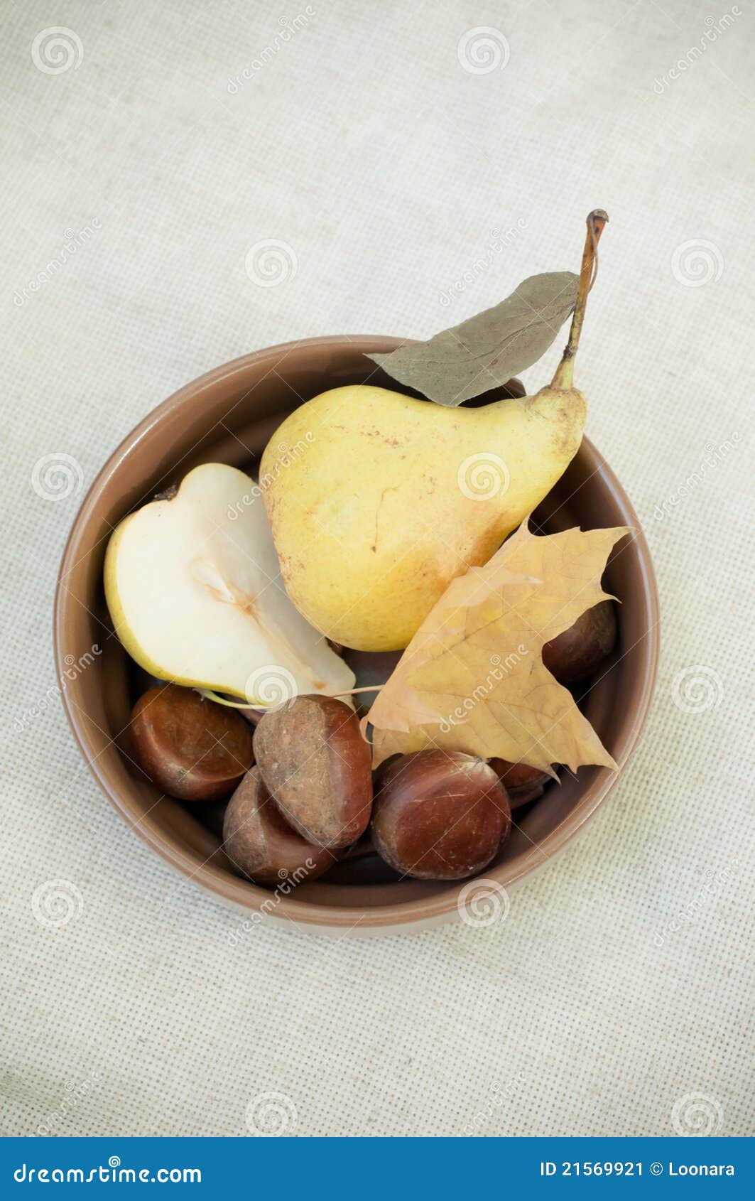 Pears and bowl stock image. Image of ripe, outdoors, arrangement - 21569921
