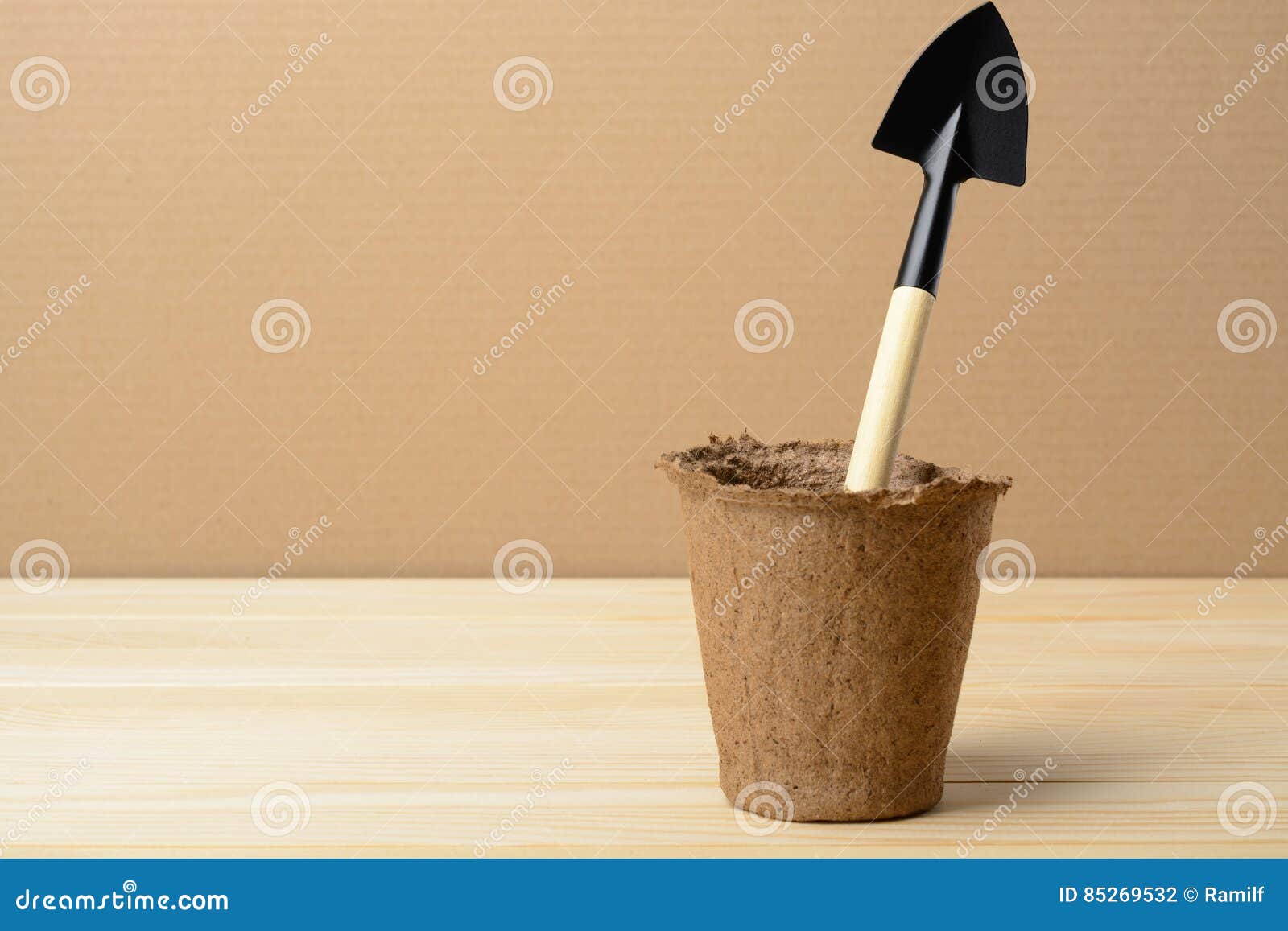 Peat pot and shovel stock photo. Image of equipment, organic - 85269532