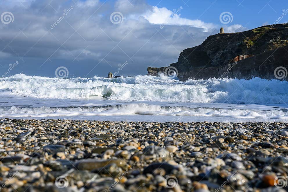 Pebble Beach and Waves in Cornwall Stock Image - Image of beautiful ...