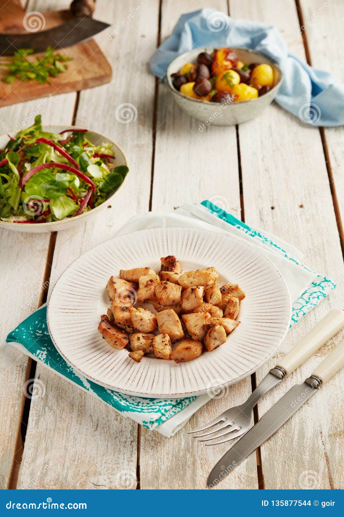 Pecho De Pavo Cocido Al Horno Foto de archivo - Imagen de tomate, comer ...