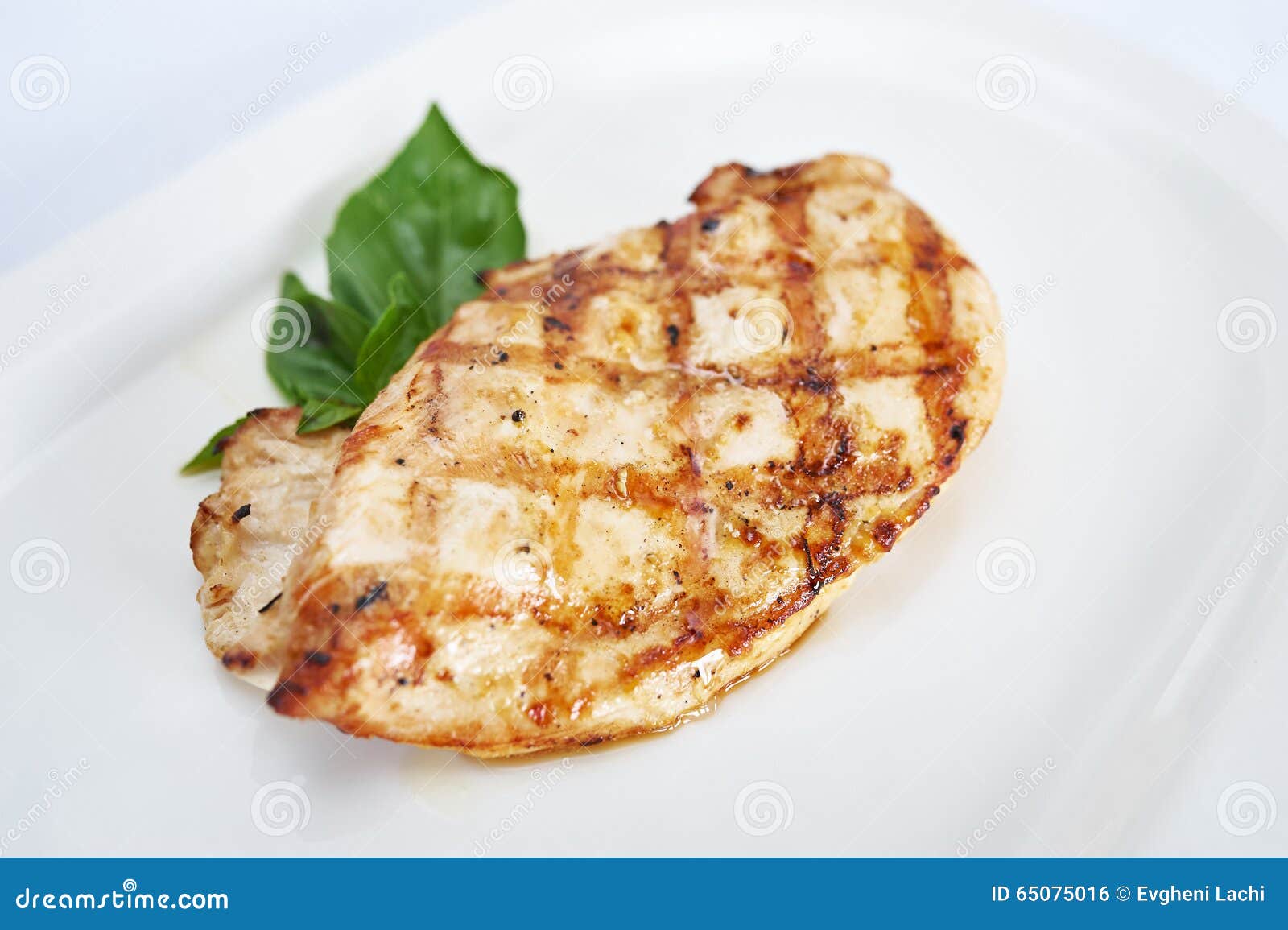 Pecho De Pollo Asado a La Parilla Foto de archivo - Imagen de cocinado ...