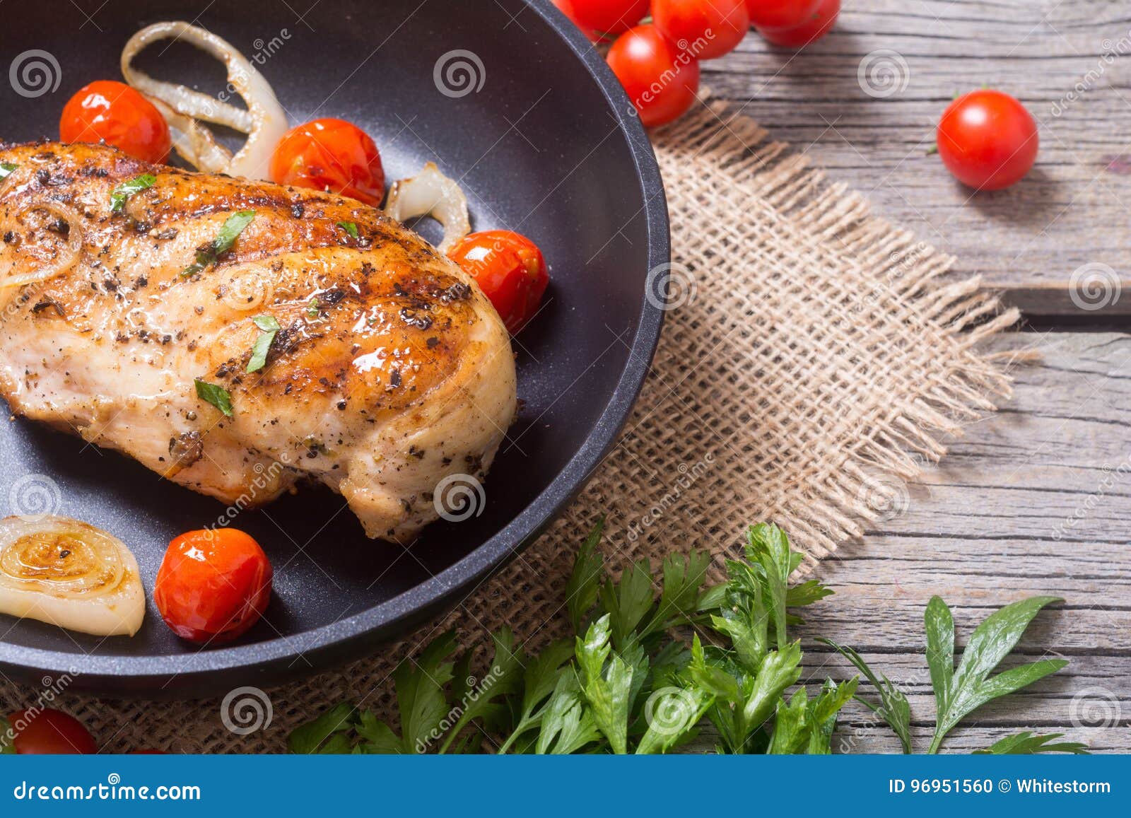 Pecho De Pollo Asado a La Parilla Foto de archivo - Imagen de frito ...