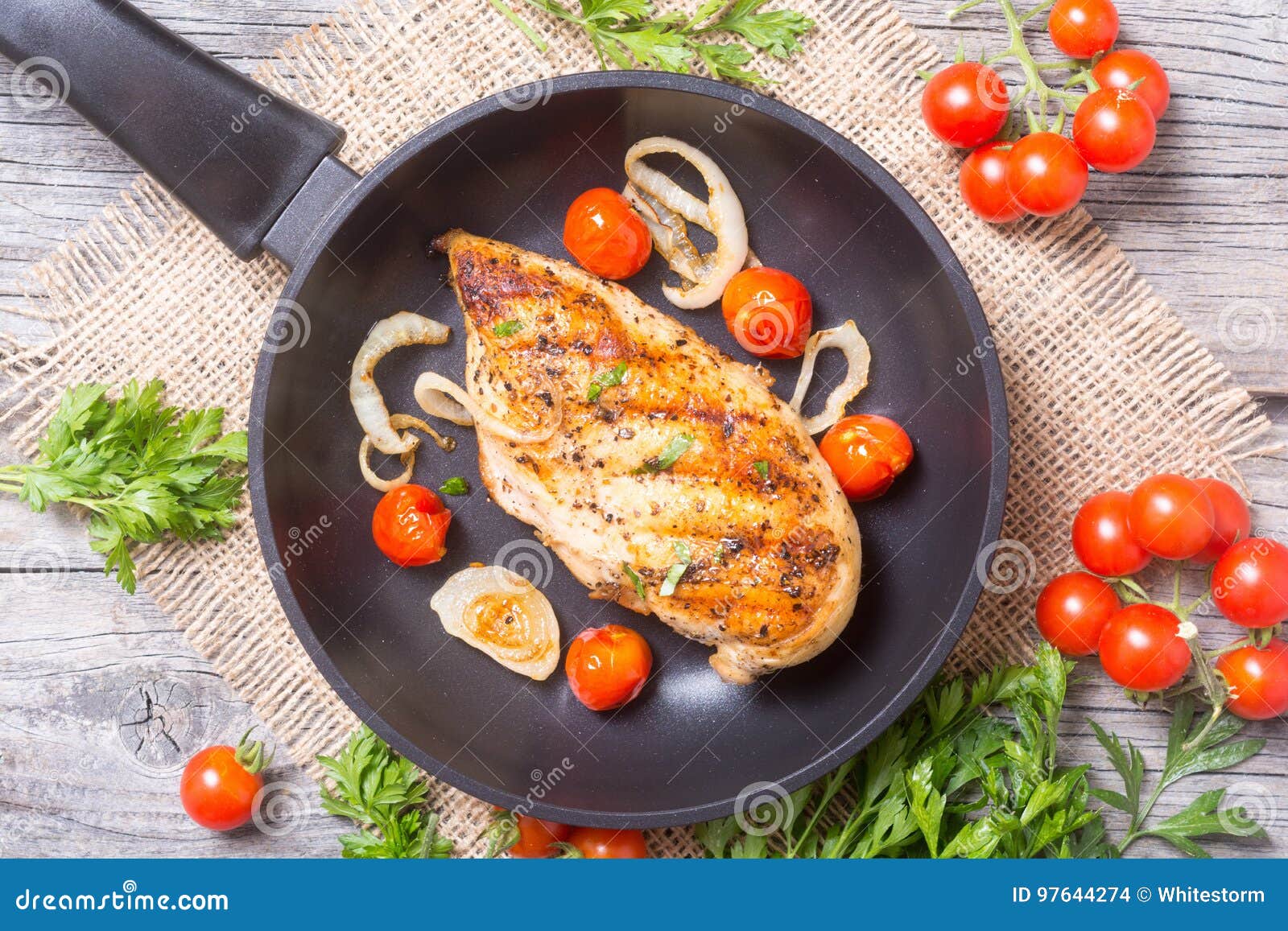 Pecho De Pollo Asado a La Parilla Foto de archivo - Imagen de sano ...