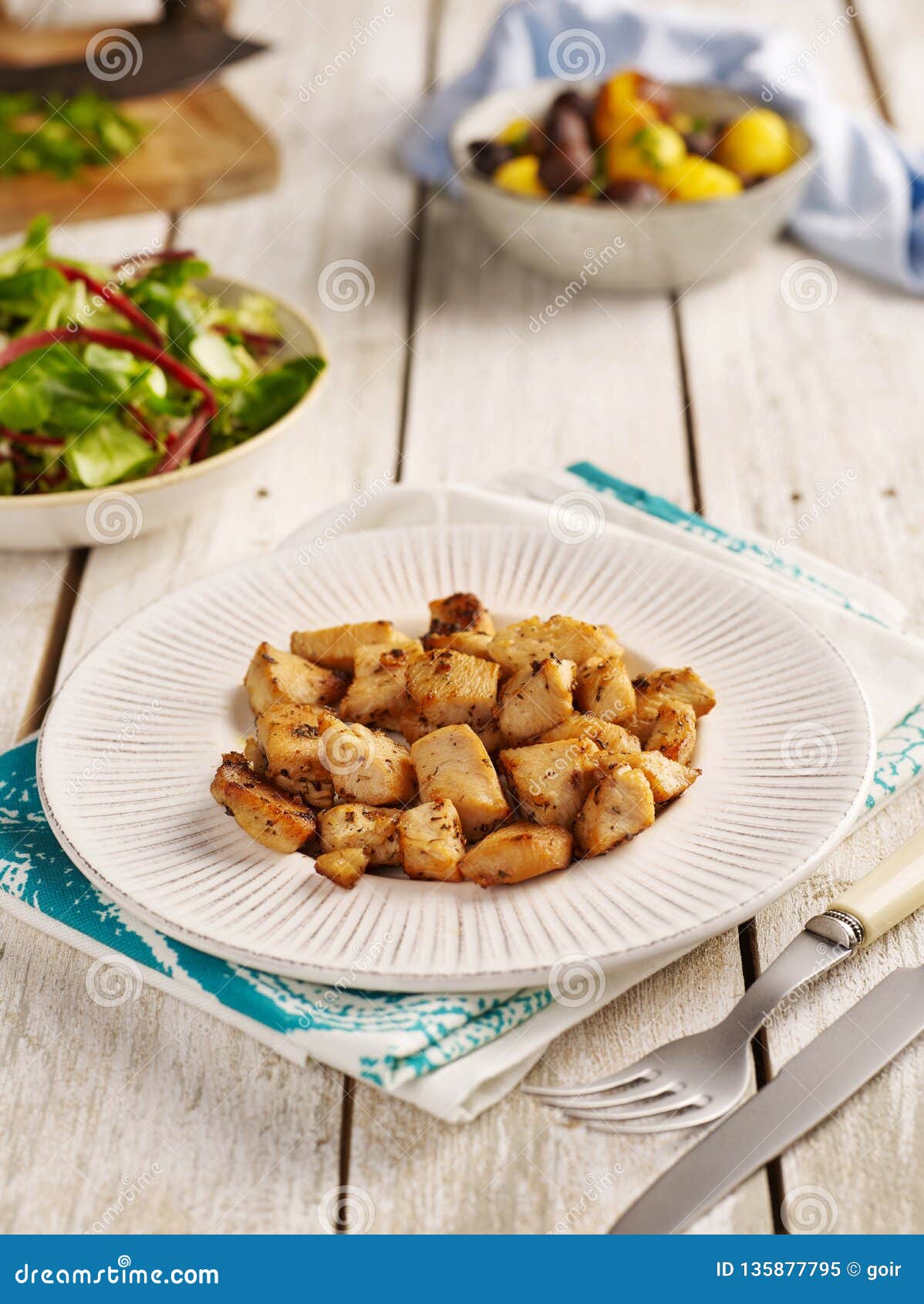 Pecho De Pollo Cocido Al Horno Imagen de archivo - Imagen de material ...