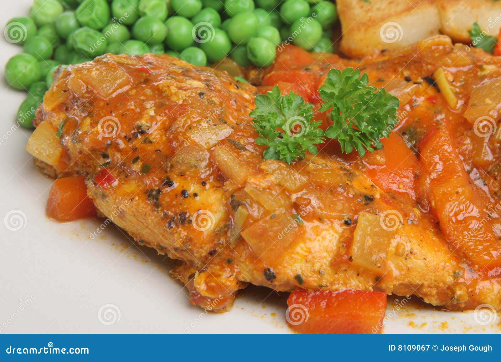 Pecho De Pollo De Casseroled Imagen de archivo - Imagen de rojo, pecho ...