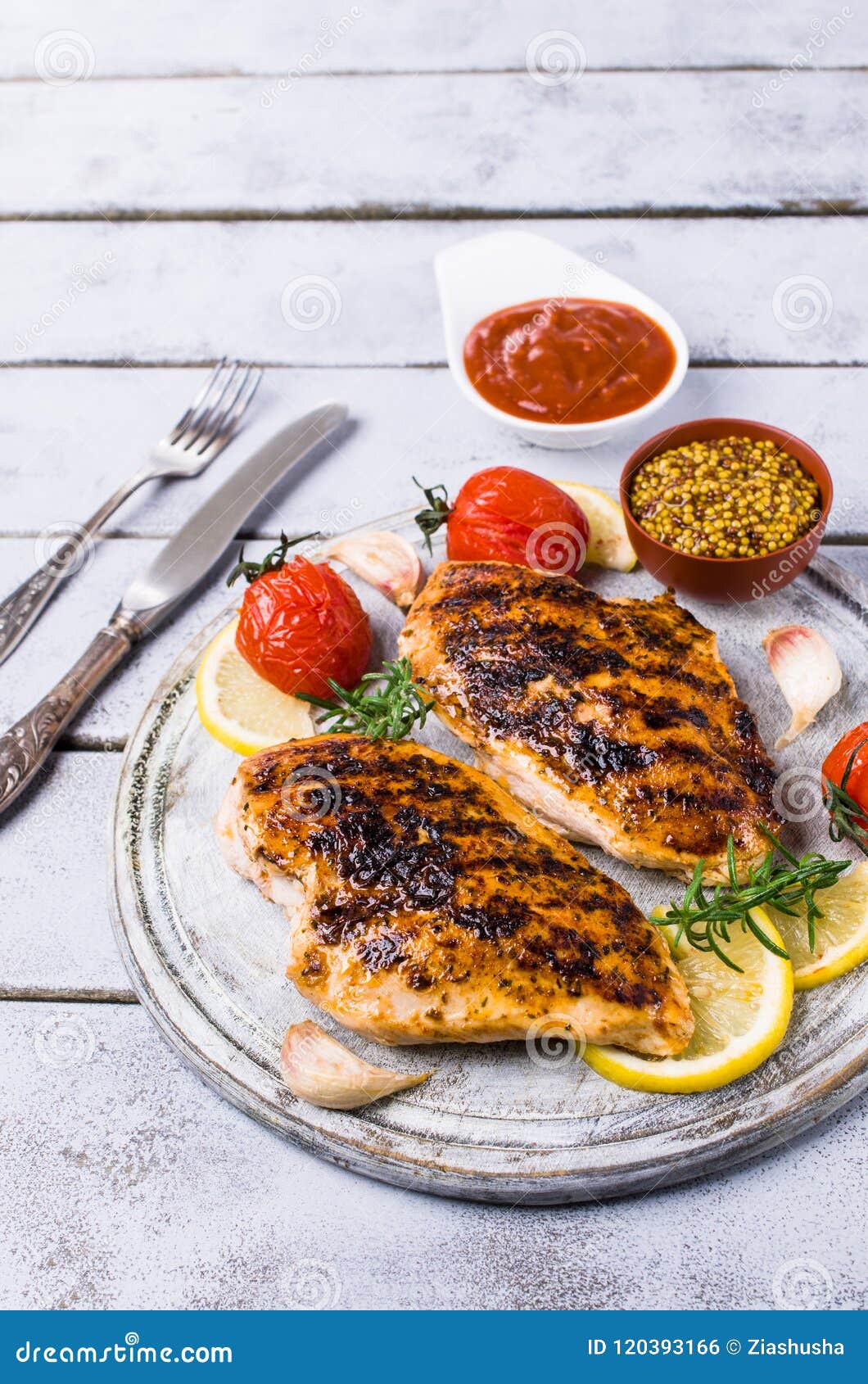 Pechos de pollo frito foto de archivo. Imagen de adobado - 120393166