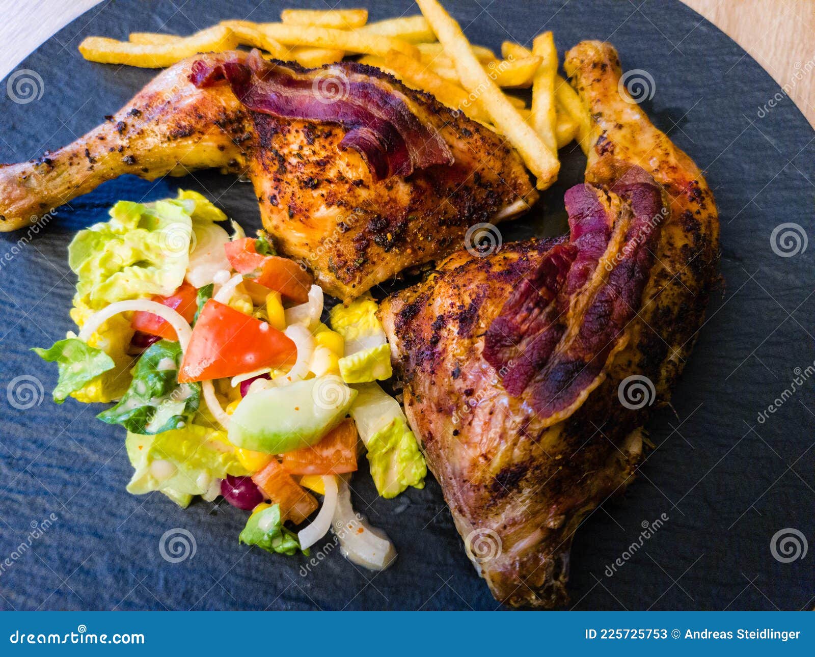 Pechuga de pollo adobada imagen de archivo. Imagen de pollo - 225725753