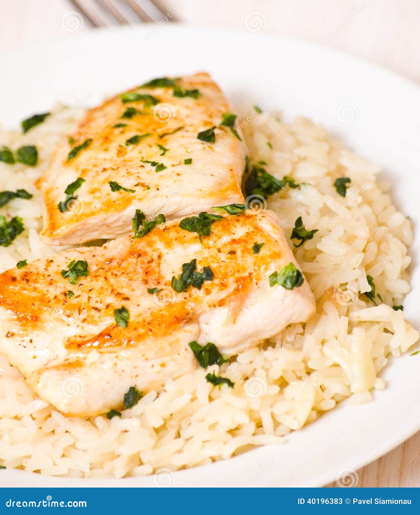 Pechuga de pollo con arroz imagen de archivo. Imagen de dieta - 40196383